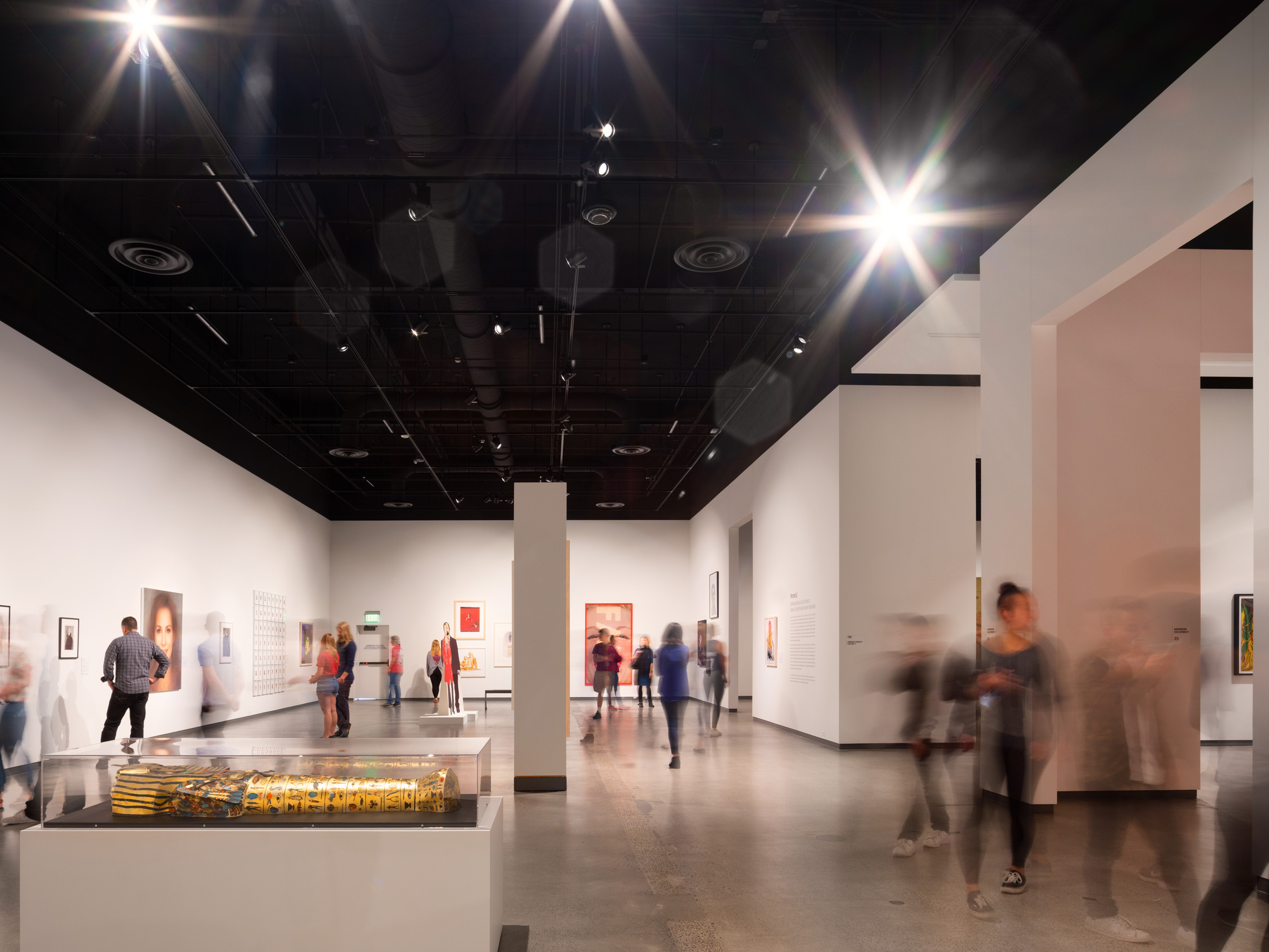 画廊 乔丹·施尼策艺术博物馆 / Olson Kundig - 14
