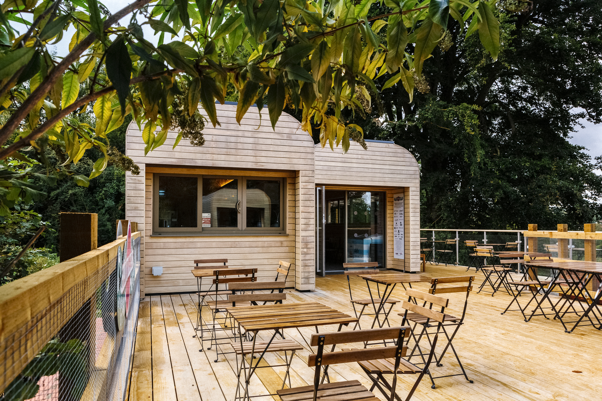 Gallery of Handlebar Cafe / Architecture PLB - 2