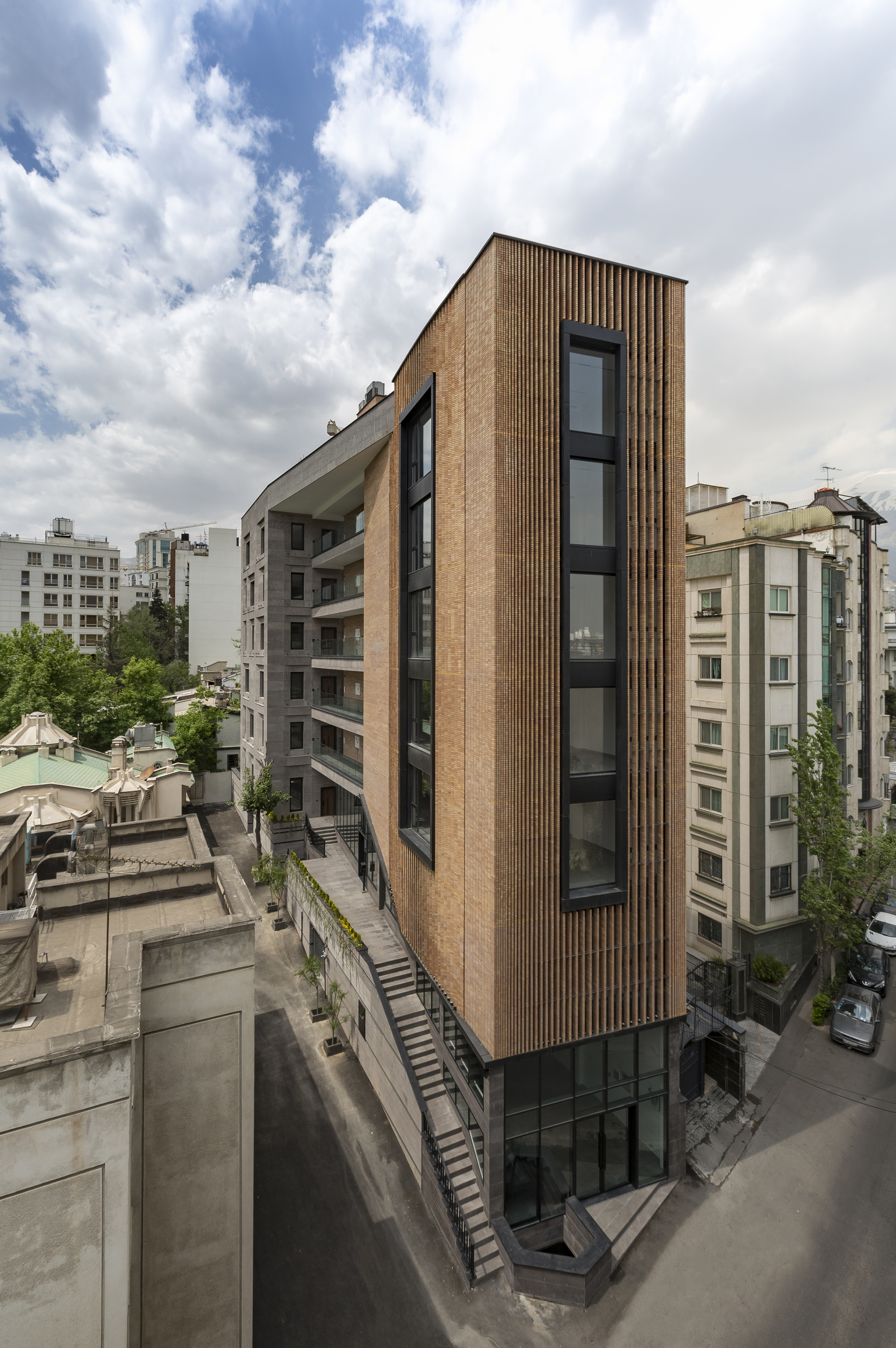 Gallery of Brick by Brick: Rethinking Masonry Construction in Iran - 16