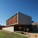 Casas brasileiras: 20 residências com empenas cegas | ArchDaily Brasil