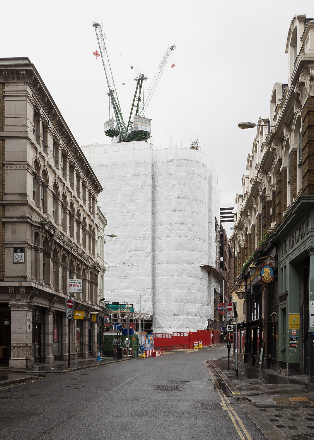 Gallery of Incomplete Structures Take the Spotlight in Photographic ...