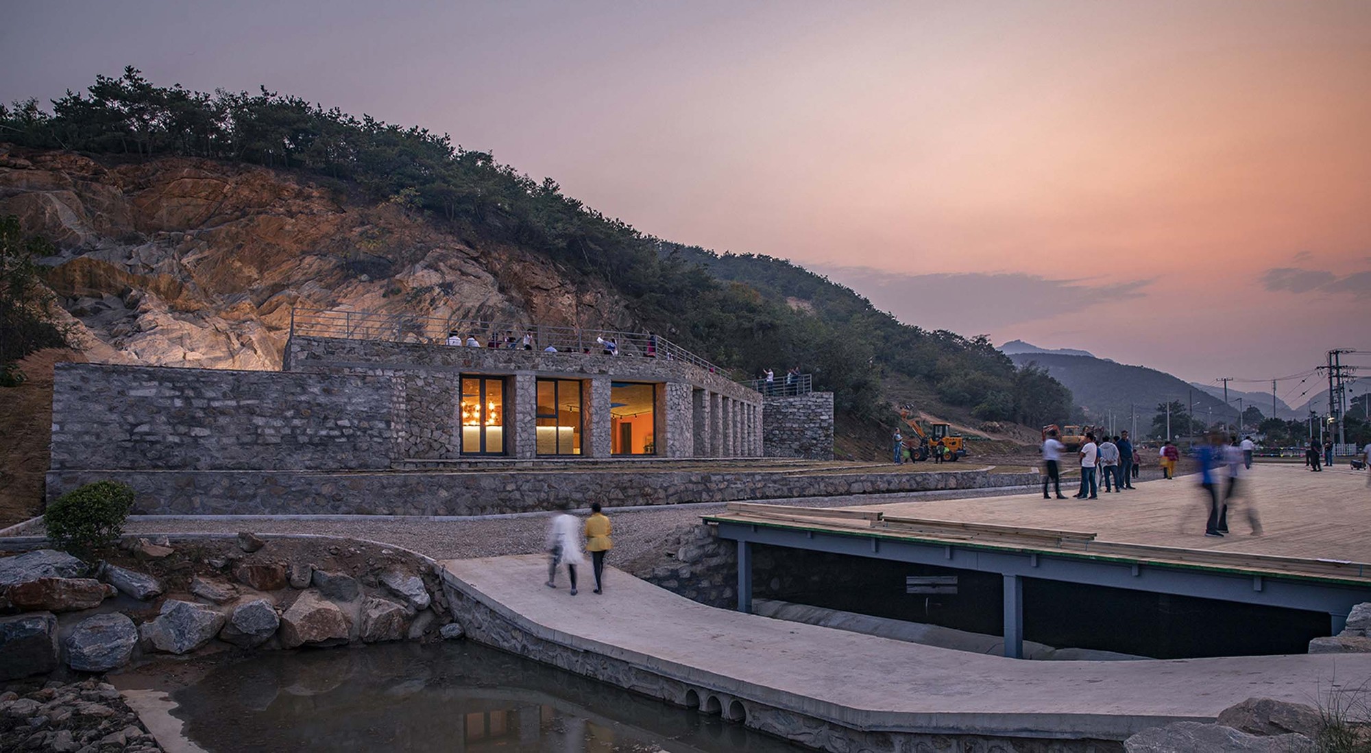 Gallery of Stone Nest Amphitheatre / 3andwich Design / He Wei Studio - 1