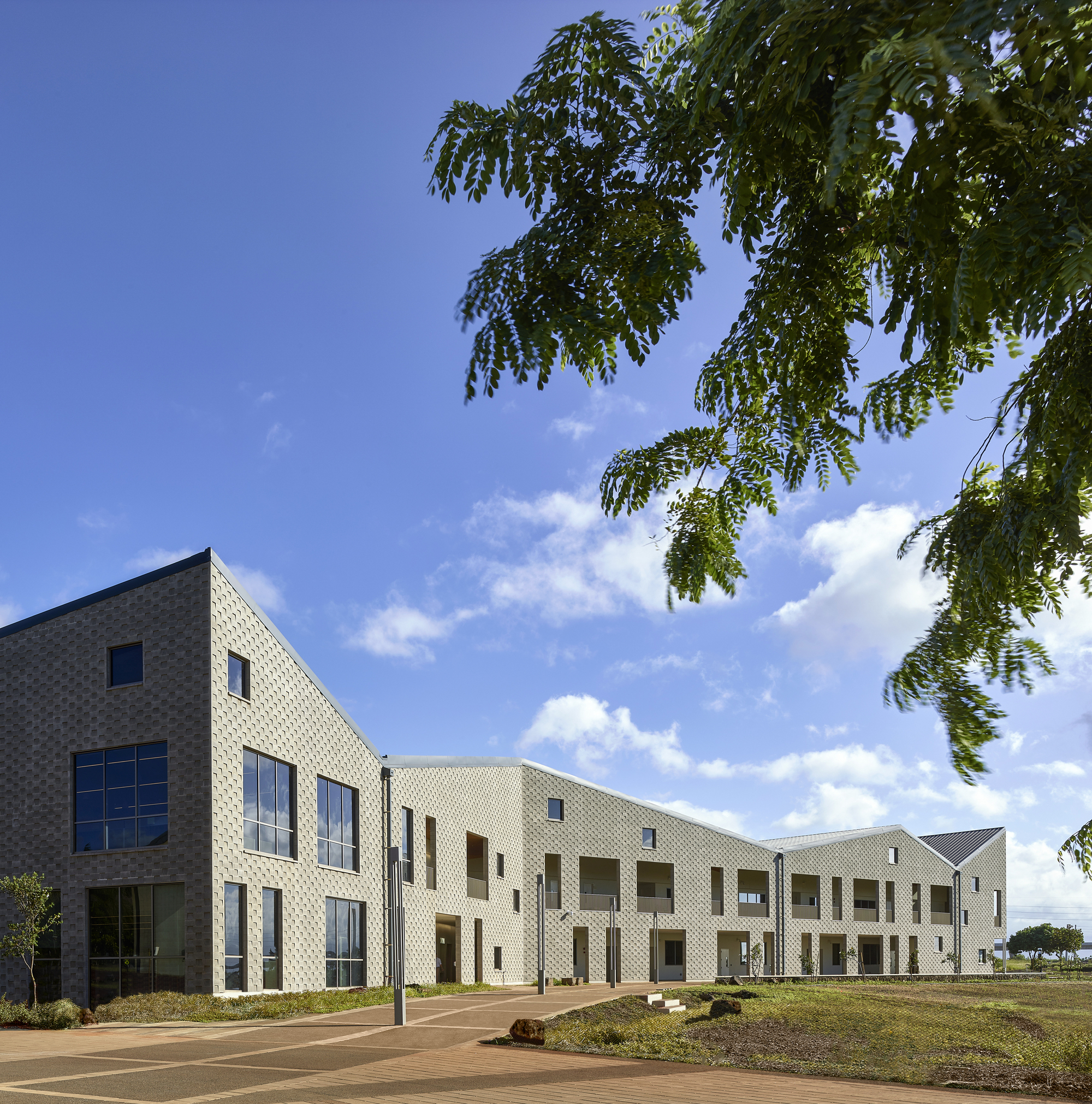 Gallery of Administration & Health Sciences Building / Perkins and Will - 6