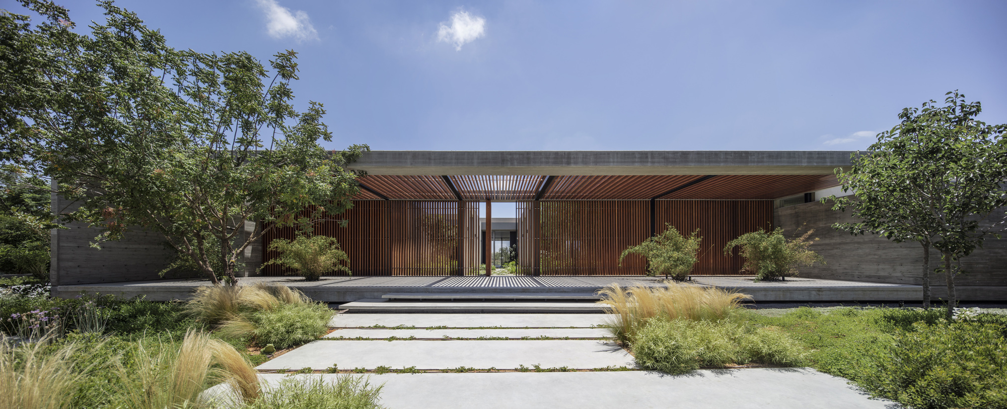 Gallery of Ecological House / Dan and Hila Israelevitz Architects - 8