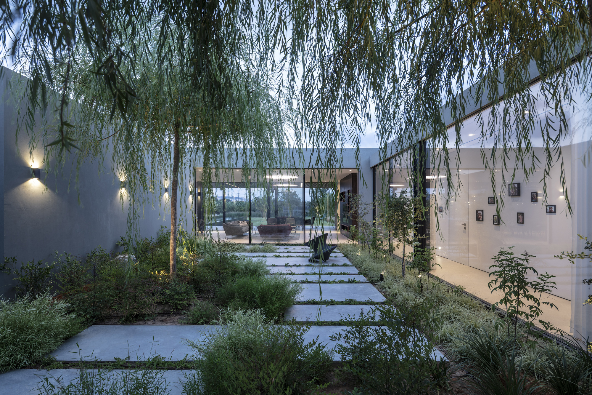 Gallery of Ecological House / Dan and Hila Israelevitz Architects - 25