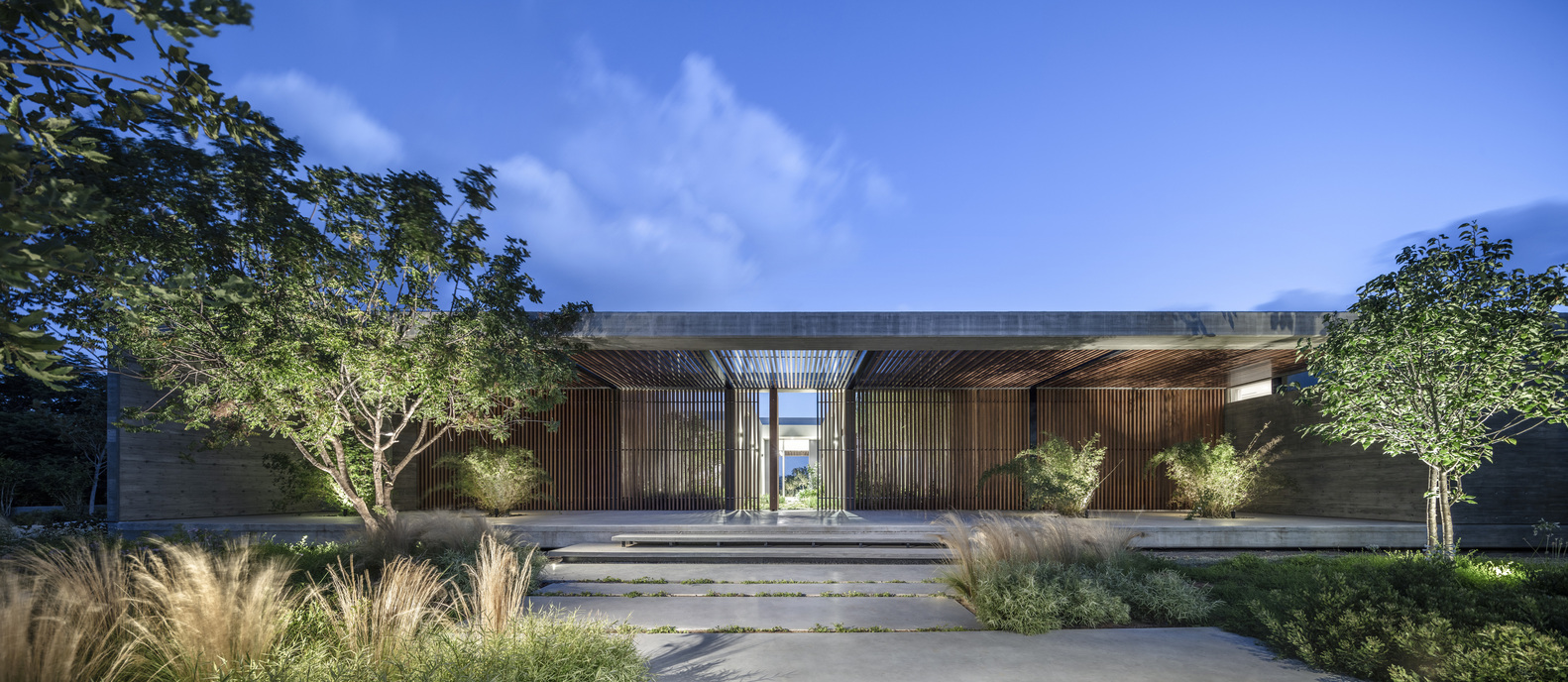 Gallery of Ecological House / Dan and Hila Israelevitz Architects - 27