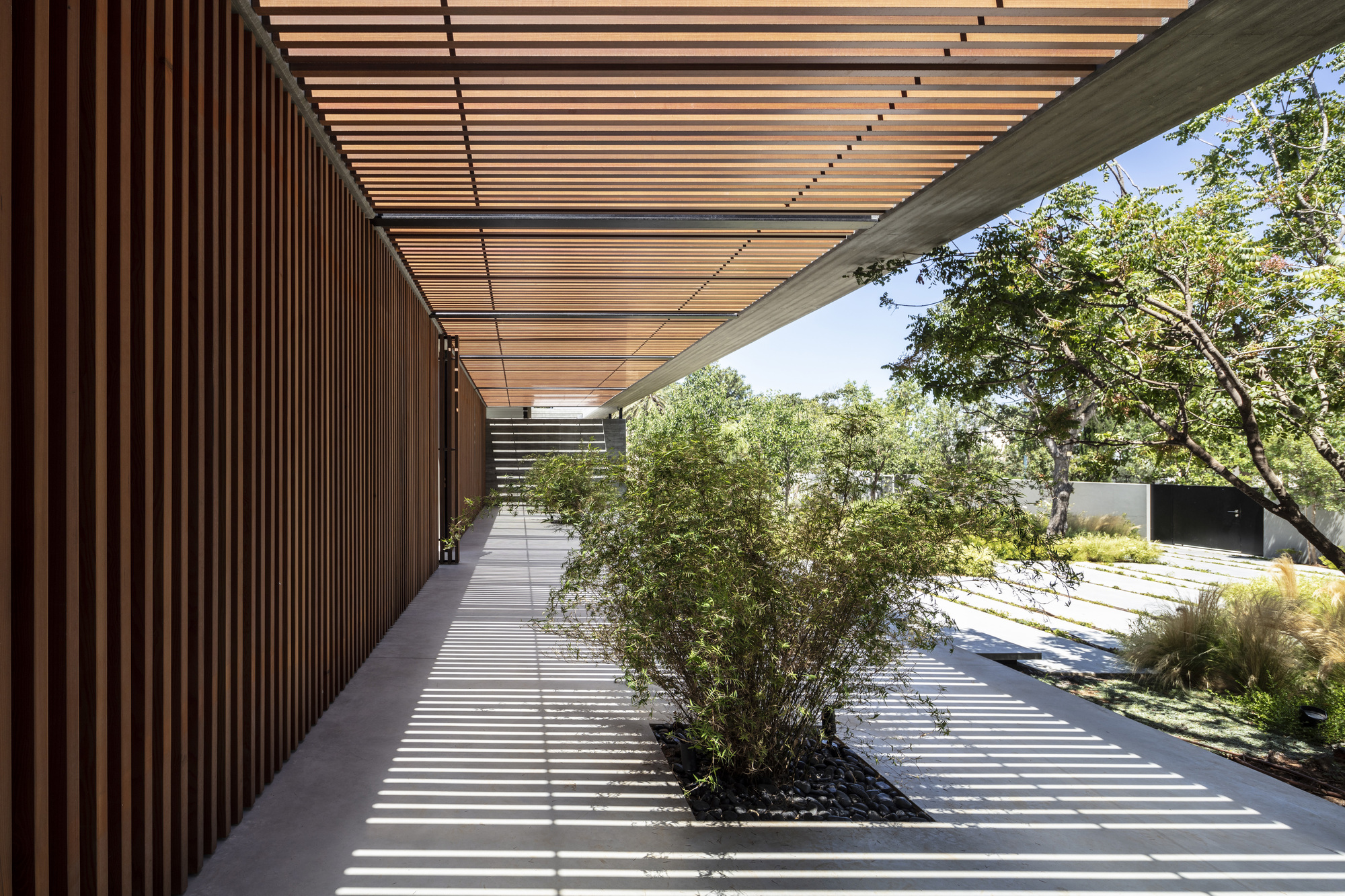 Gallery of Ecological House / Dan and Hila Israelevitz Architects - 7