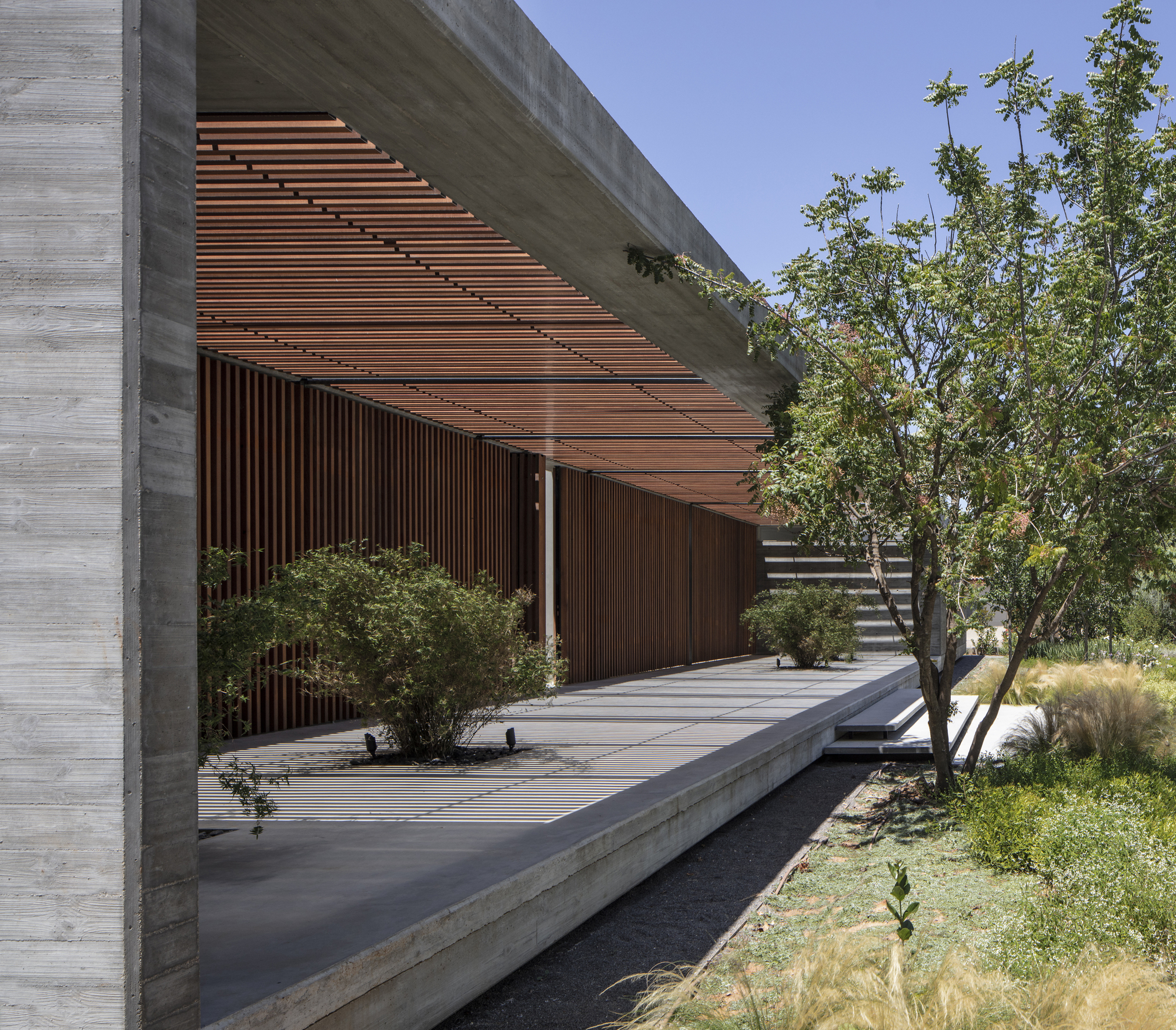 Gallery of Ecological House / Dan and Hila Israelevitz Architects - 2
