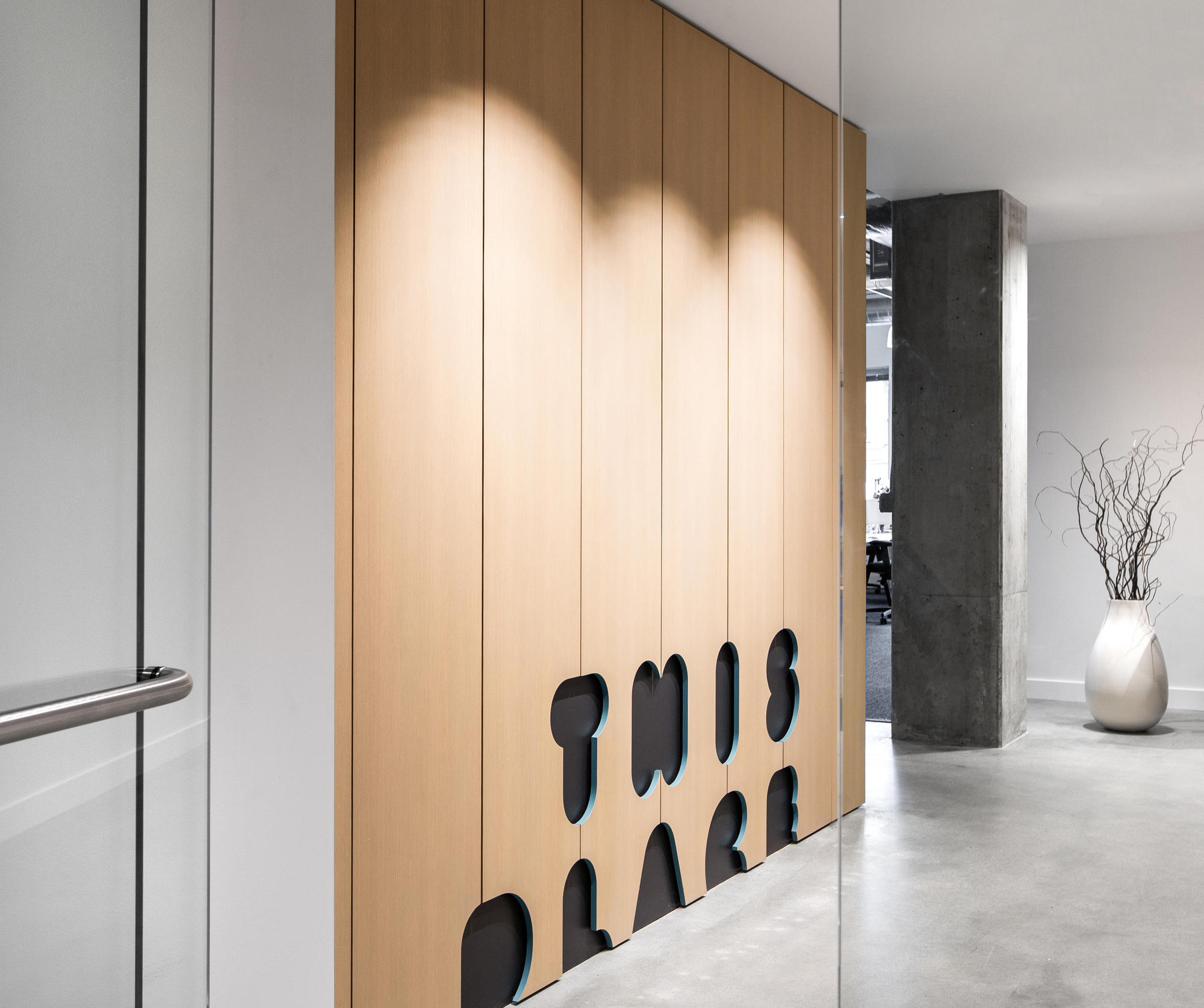 Gallery of This Place Office / Olson Kundig - 6