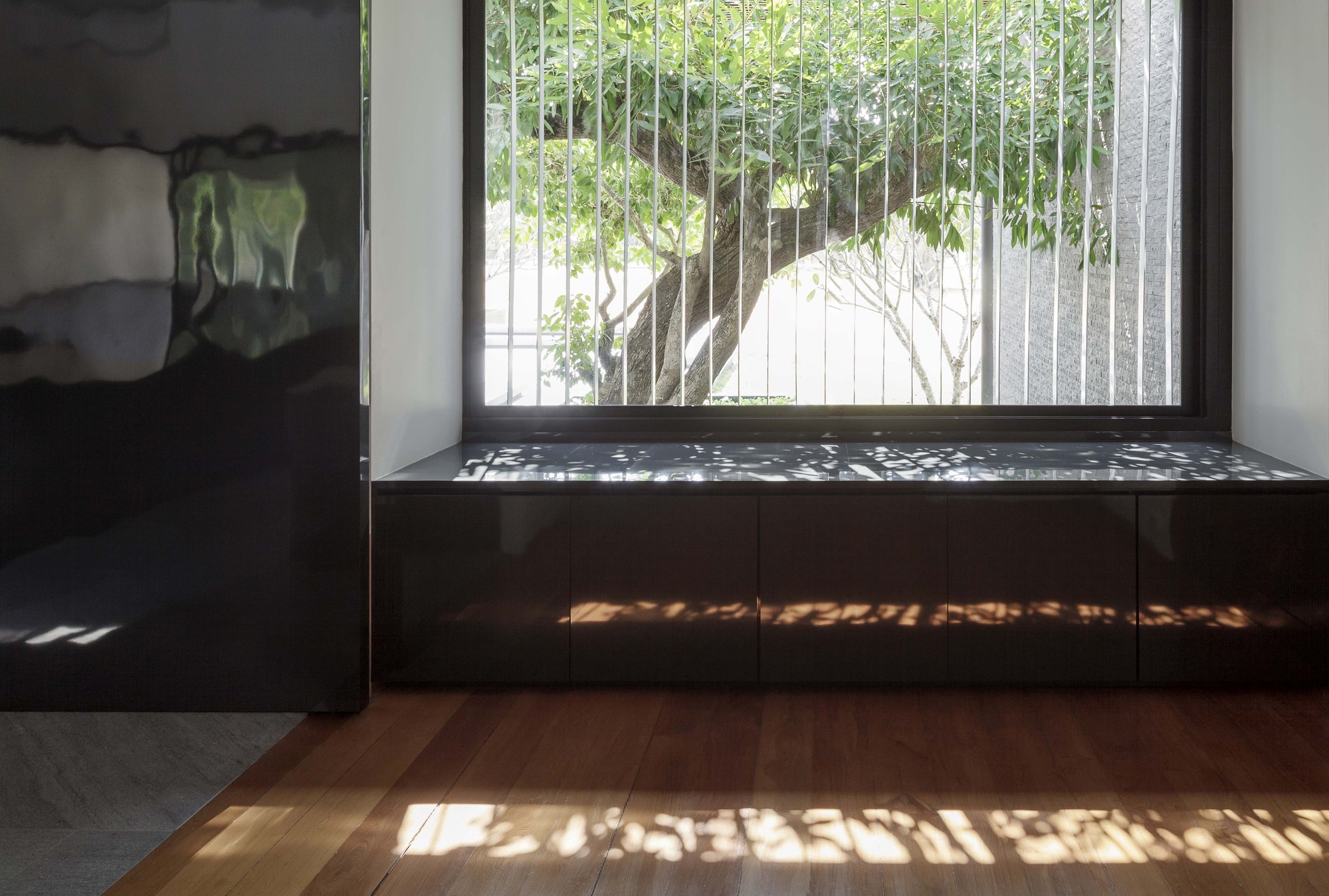 Gallery of Monsoon House / Ayutt and Associates Design - 19