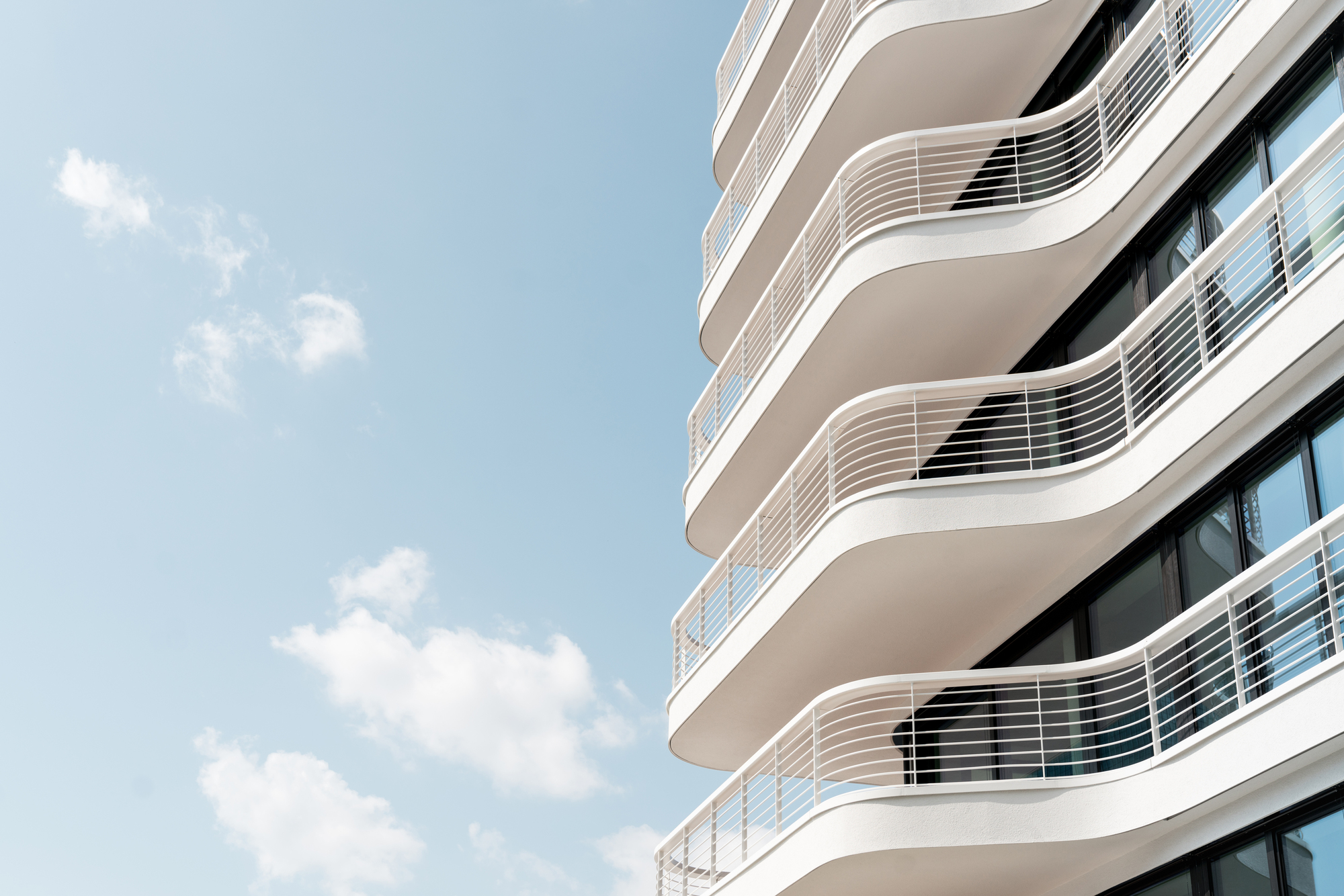 Gallery of WAVE Residential Complex / GRAFT - 4