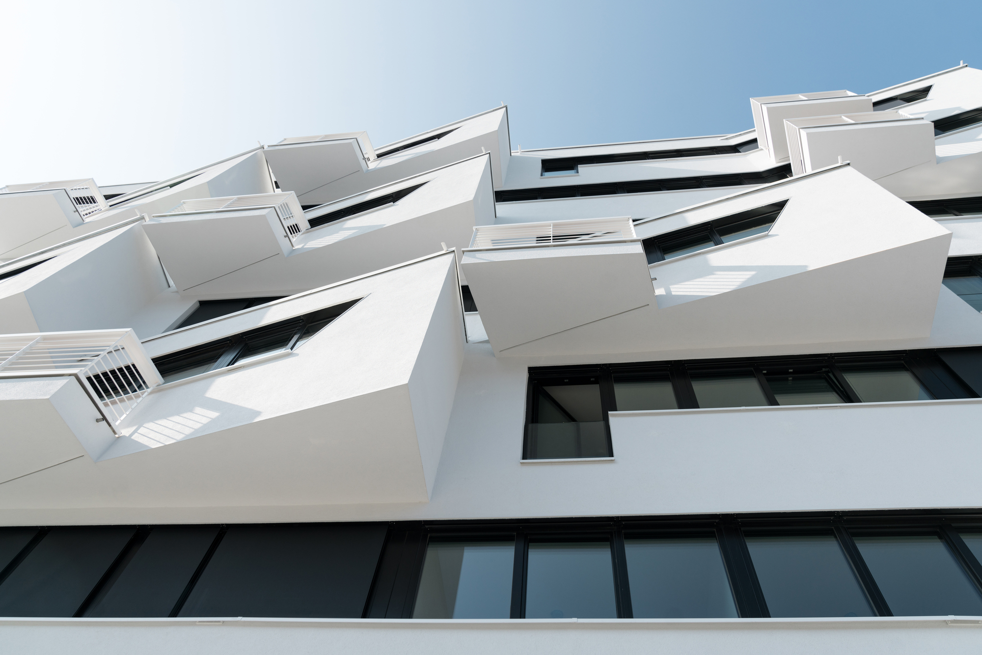 Gallery of WAVE Residential Complex / GRAFT - 15