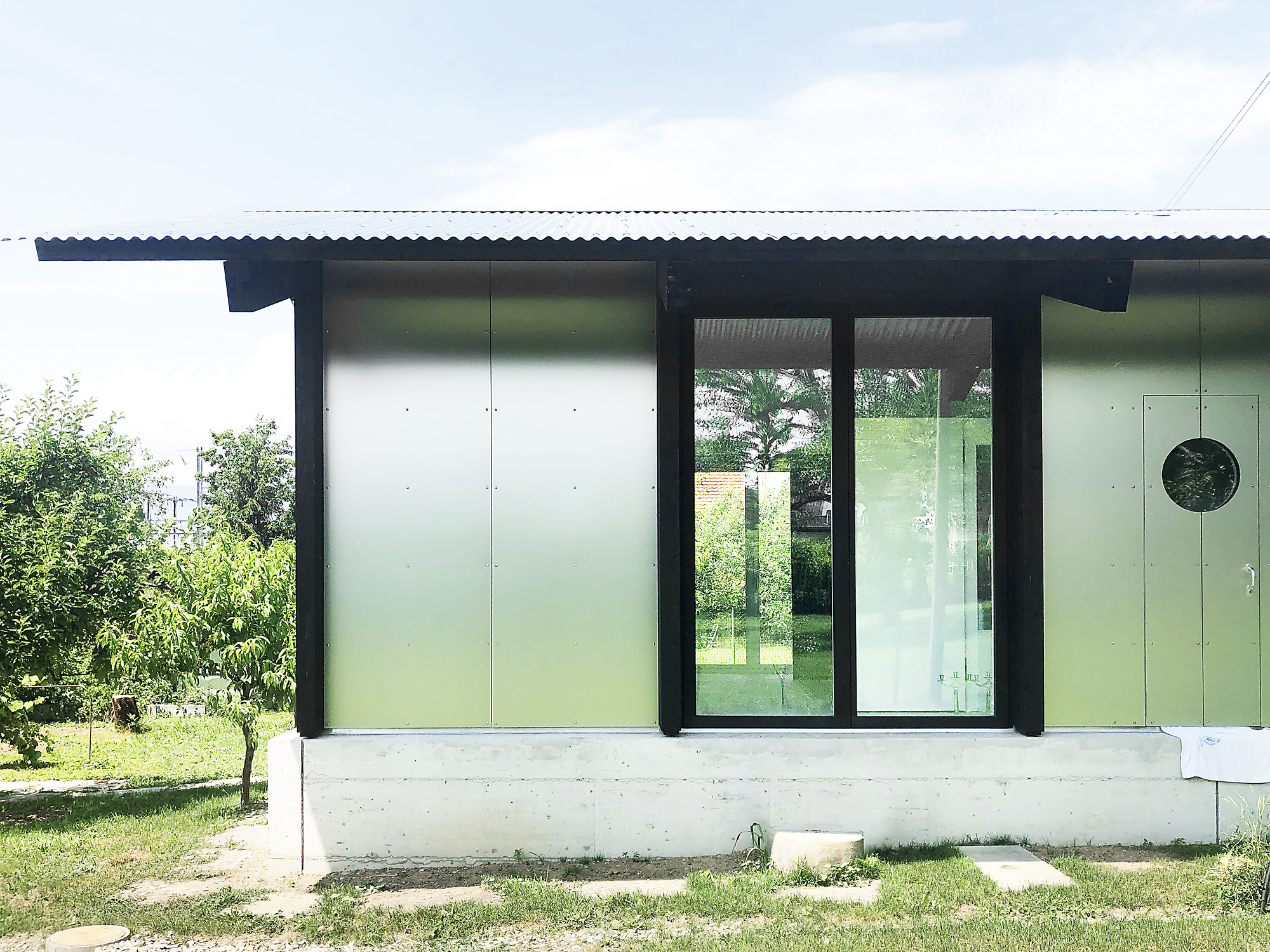 Gallery of The Permanent Weekend House / Comte/Meuwly - 5