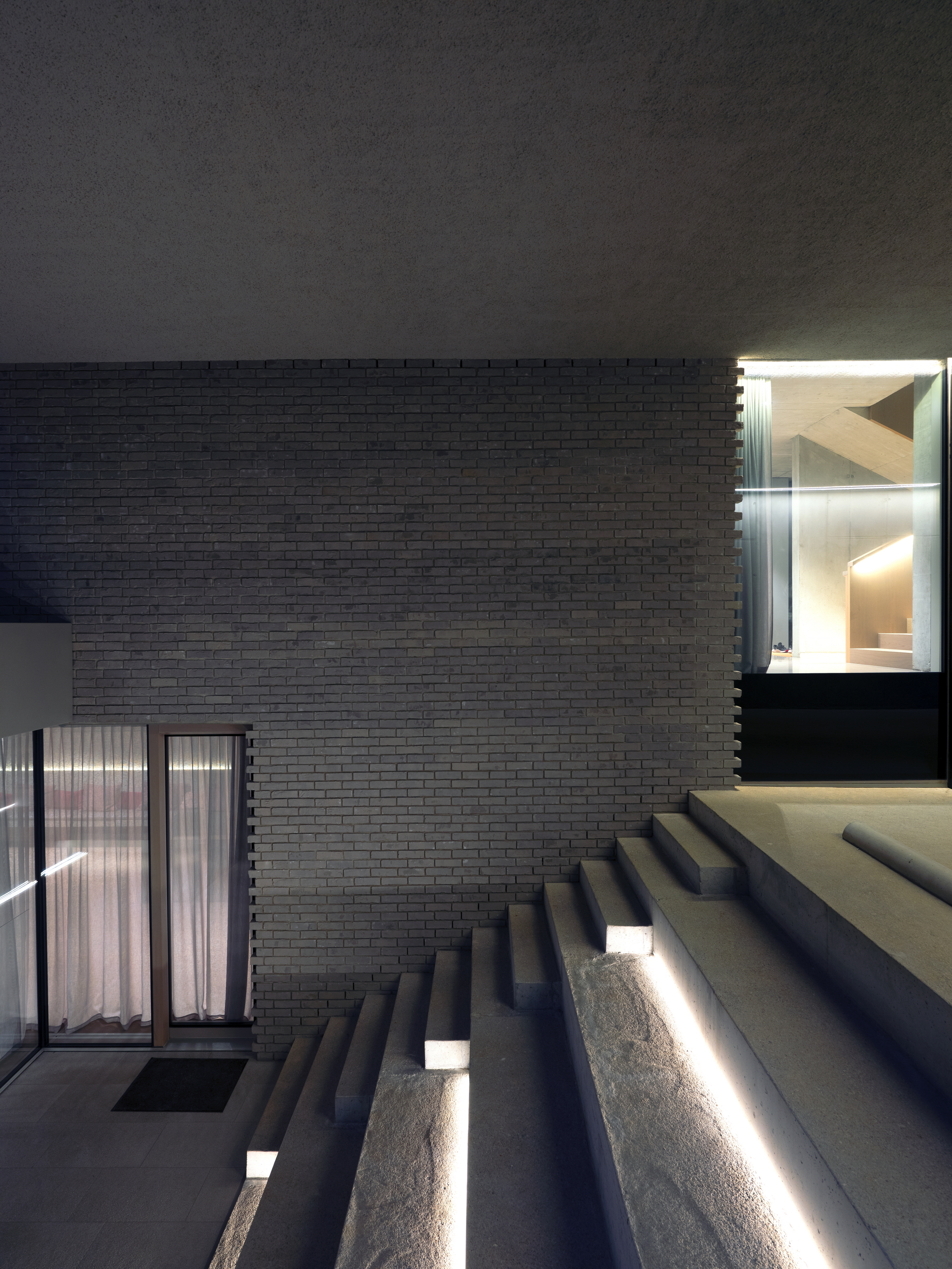 Gallery of Step Level House / OFIS Architects - 13