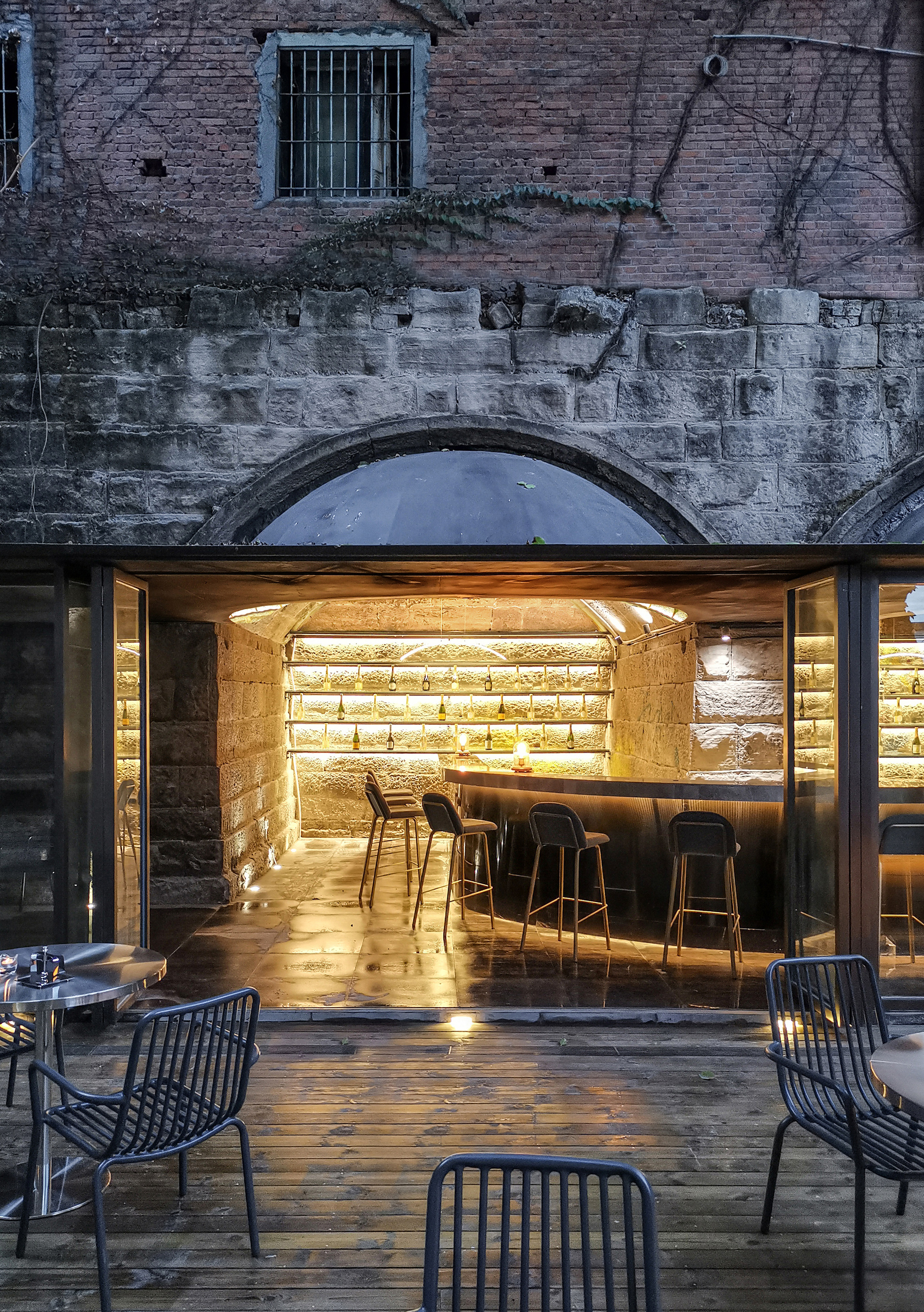 Gallery of The Cave Bar / Qing Studio - 8