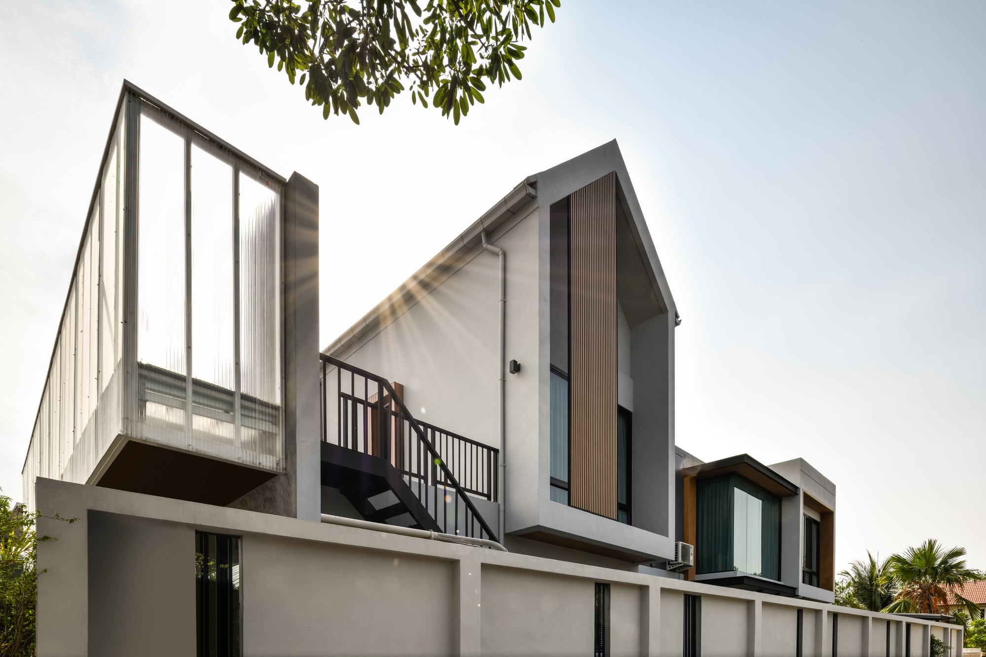 Gallery of Petchaburi Private Residence & Clinic / A-VISION GROUP - 17