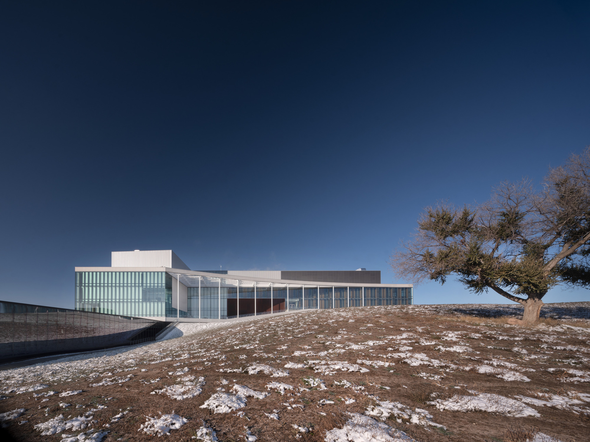 Gallery of University of Lethbridge Science Commons / KPMB Architects ...