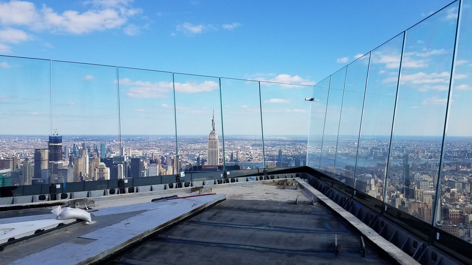 Gallery of Highest Outdoor Sky Deck in the Western Hemisphere Set to ...
