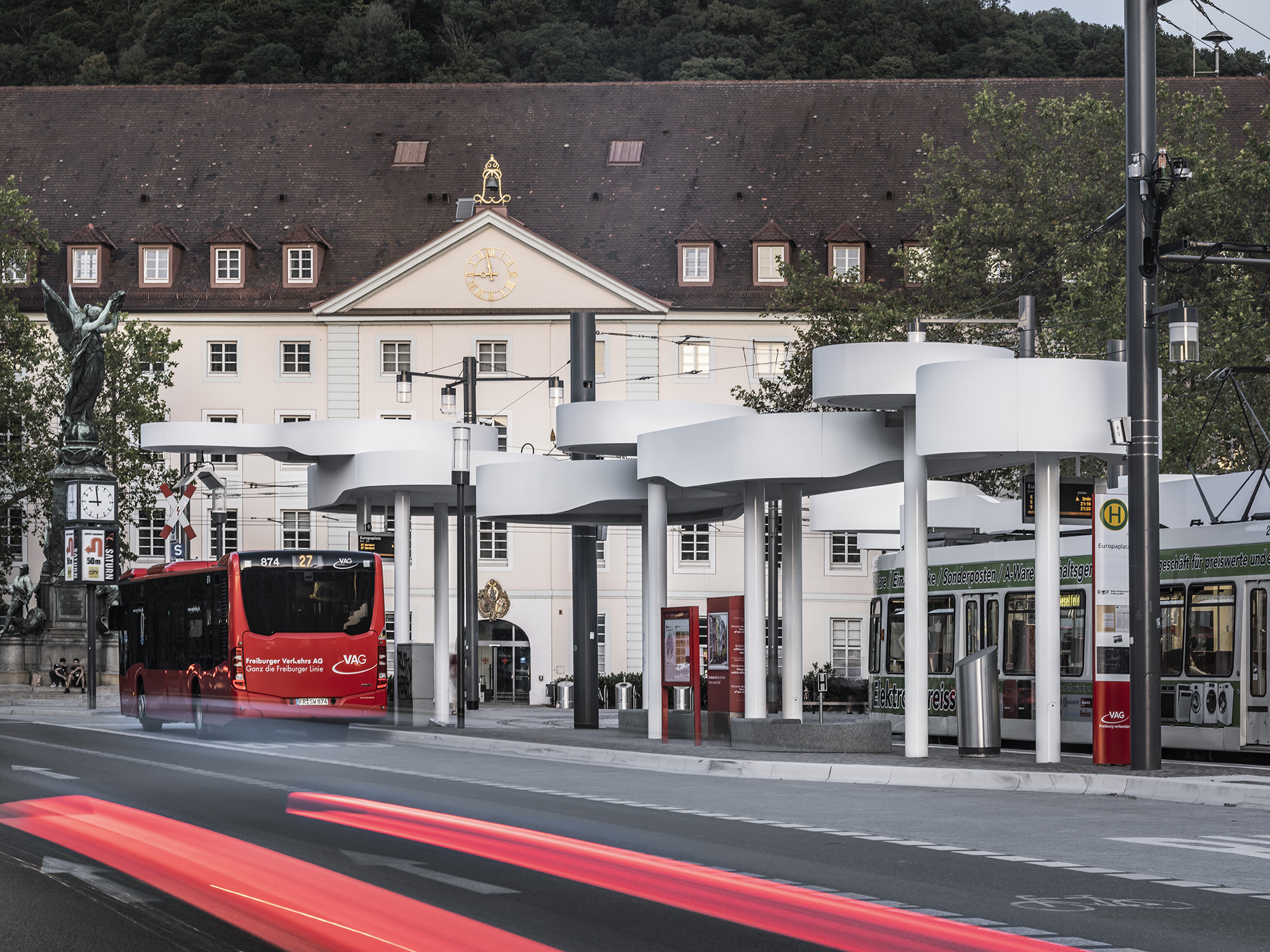 Gallery of Pavilion on Europaplatz / J. Mayer H. Architects - 6