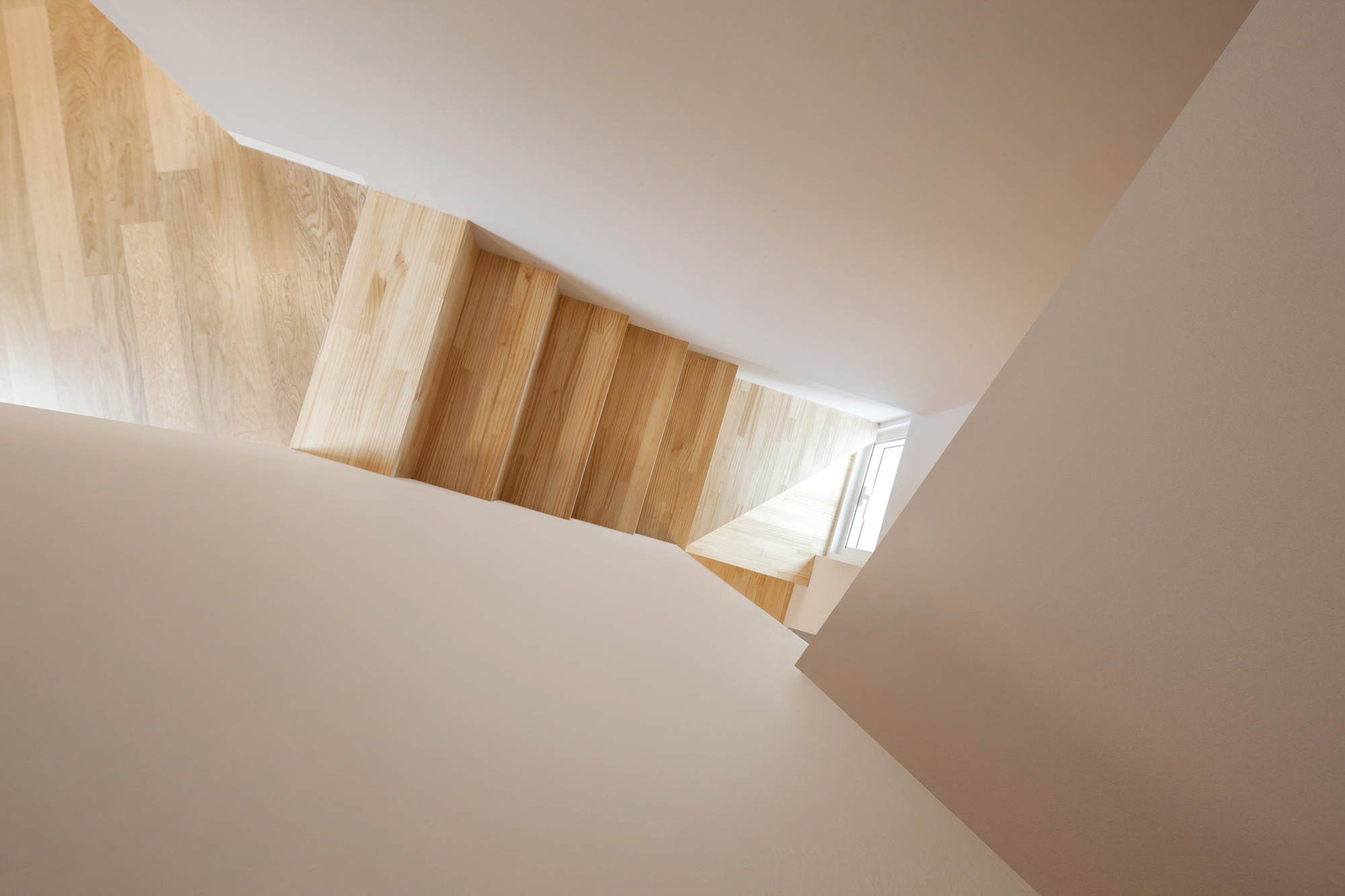 Gallery of Slit House / Architects H2L - 17
