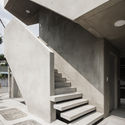 Slit House / Architects H2L | ArchDaily