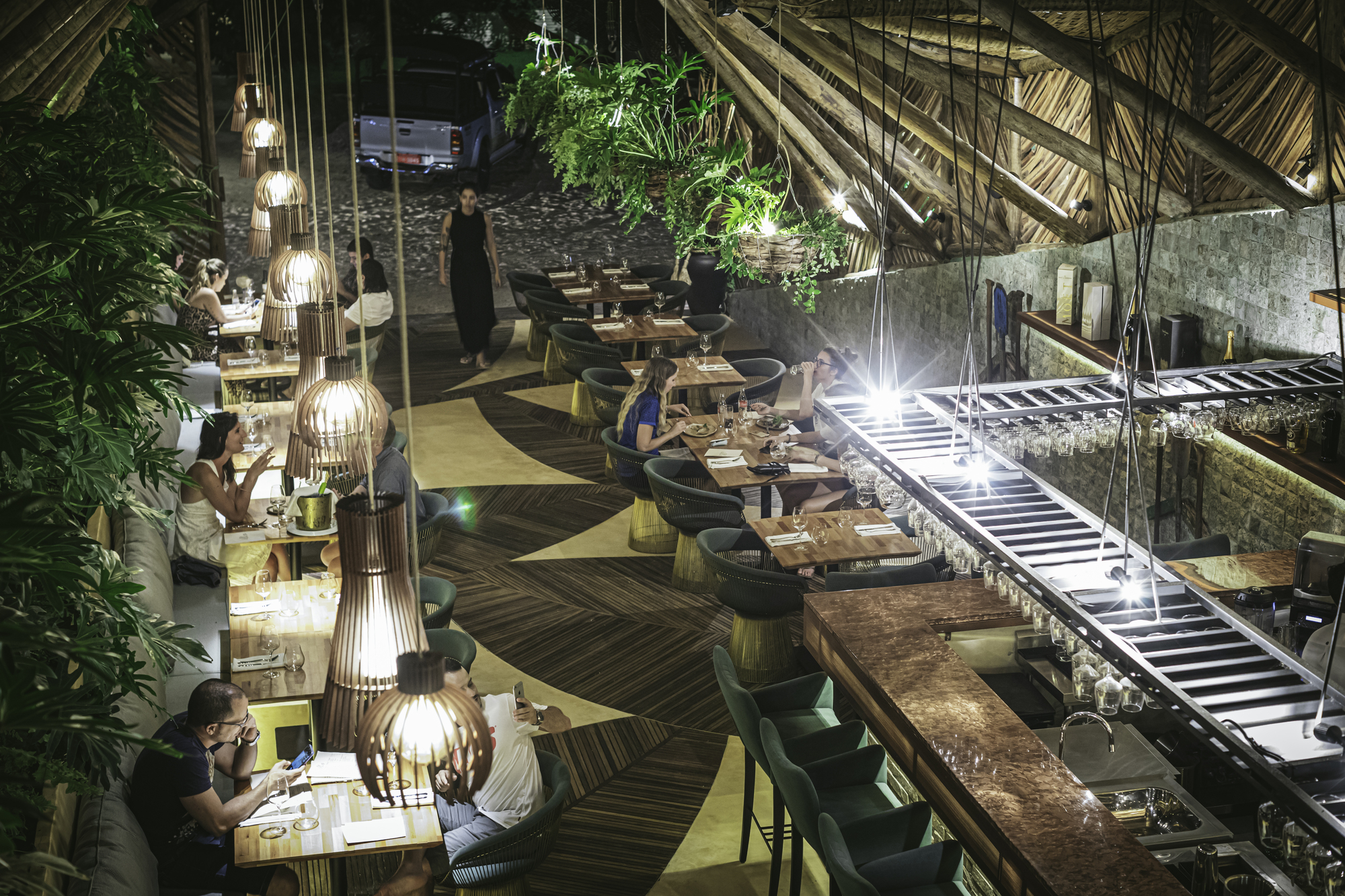 Gallery of Ello Restaurant / Mareines Arquitetura - 15