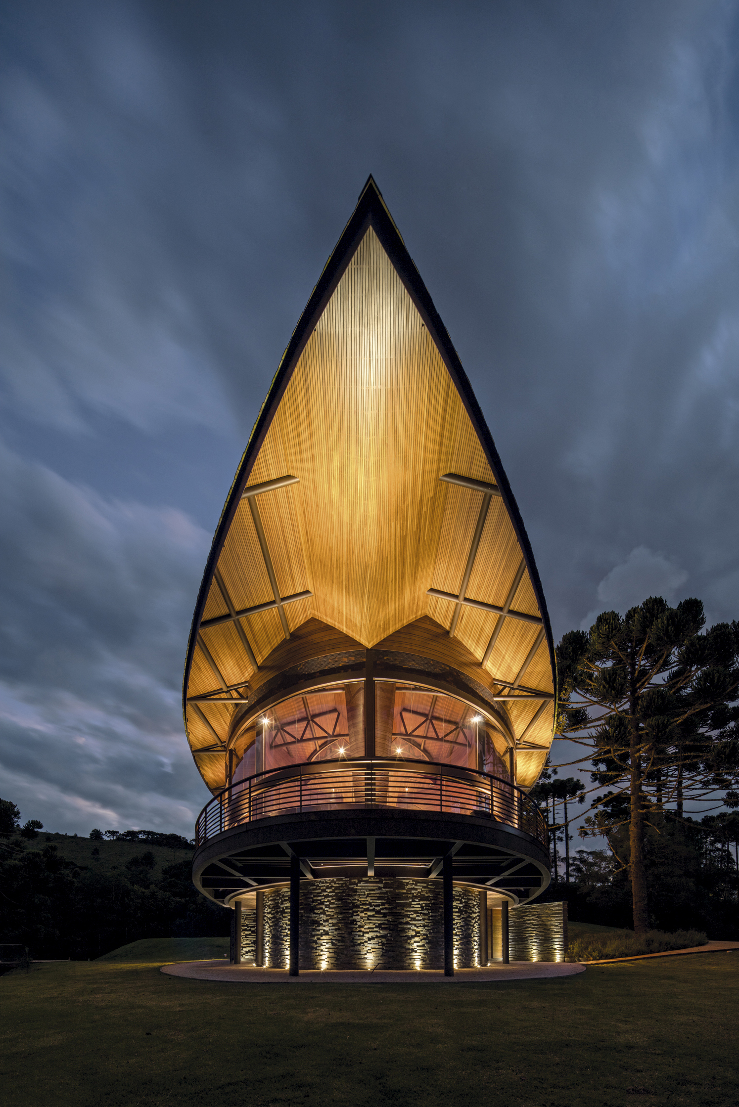 Gallery of Pinhão House / Mareines Arquitetura + Patalano Arquitetura - 24