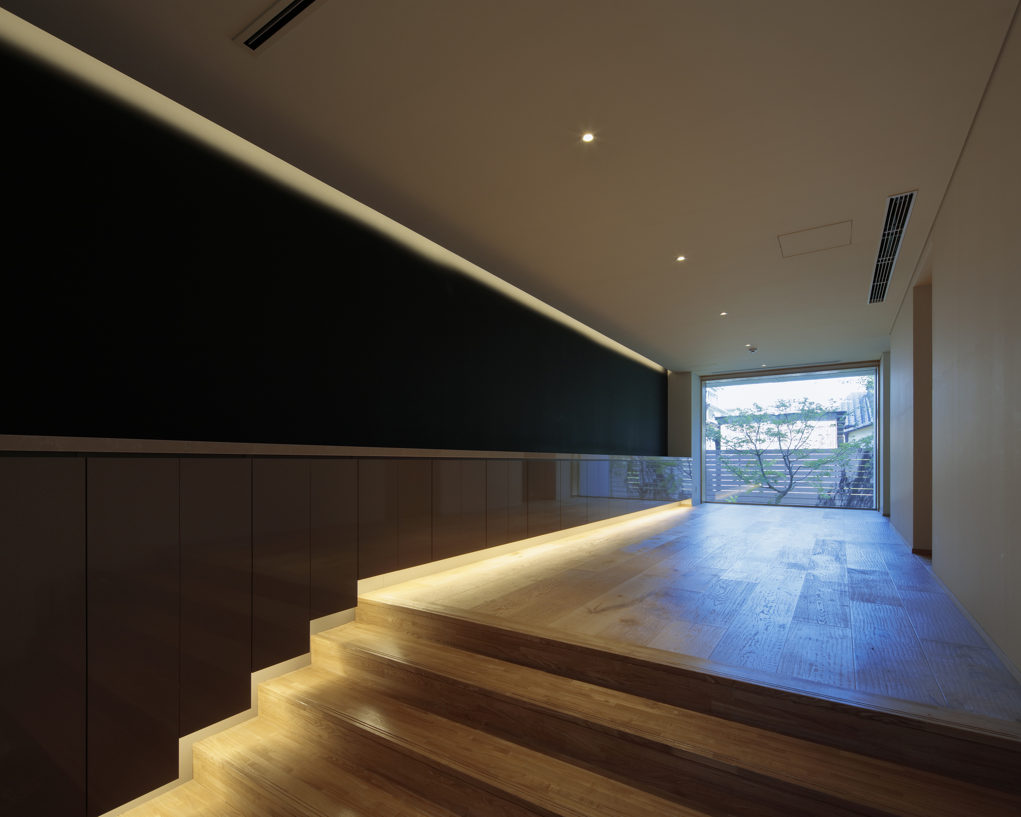 Gallery of Concrete Square Tube House / EASTERN Design Office - 12