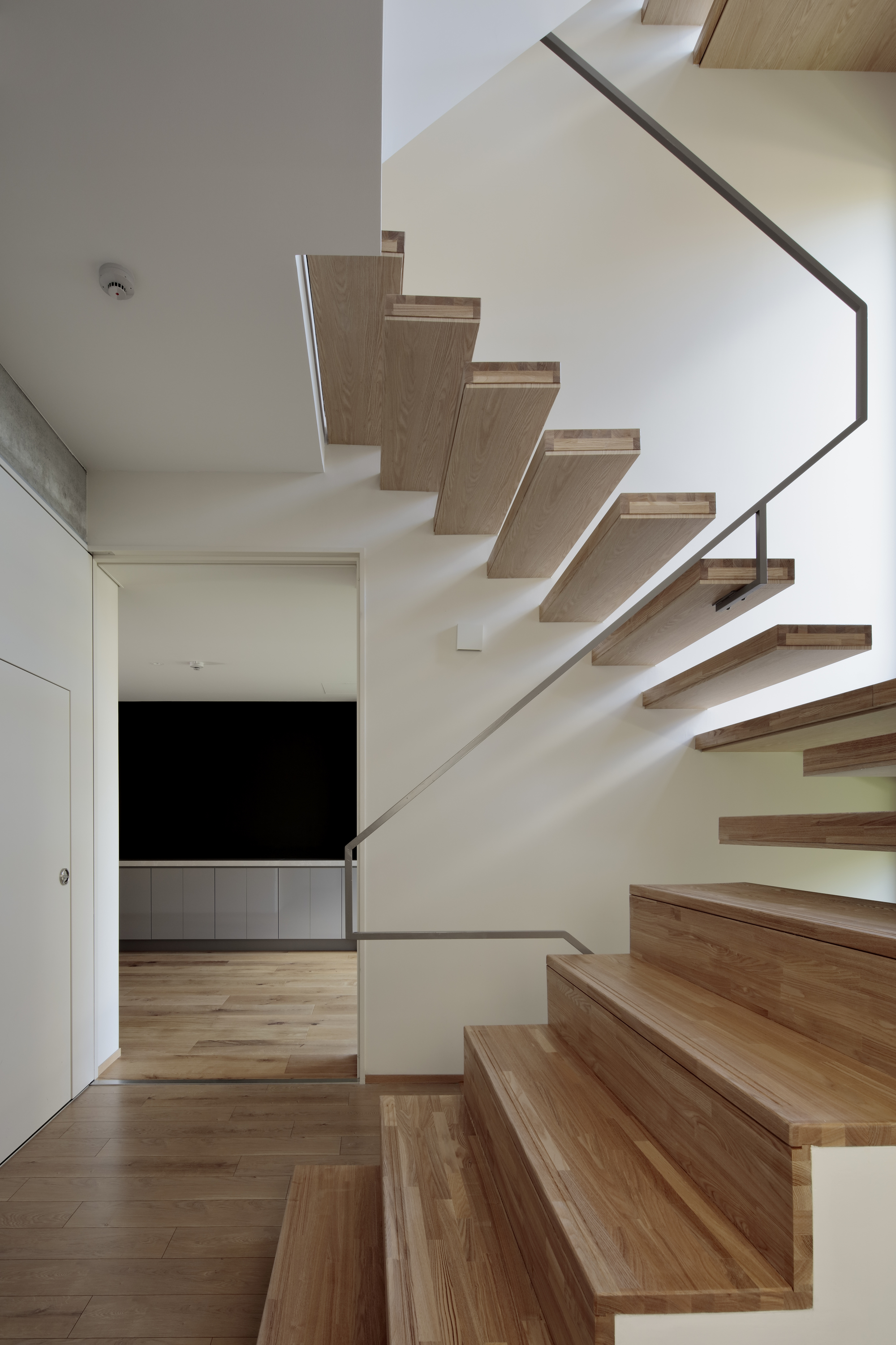 Gallery of Concrete Square Tube House / EASTERN Design Office - 2