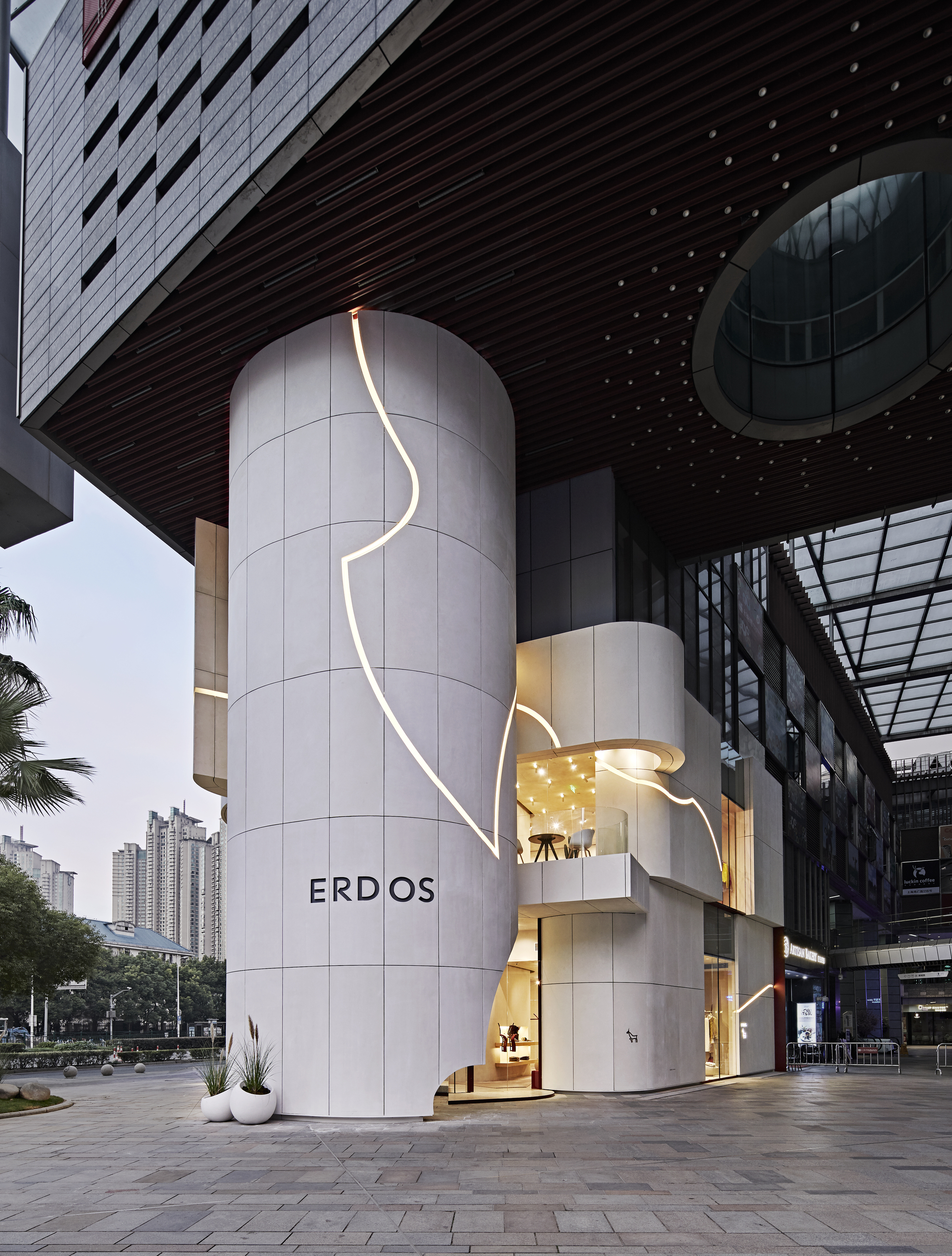 Gallery of Erdos Store / waa - 2