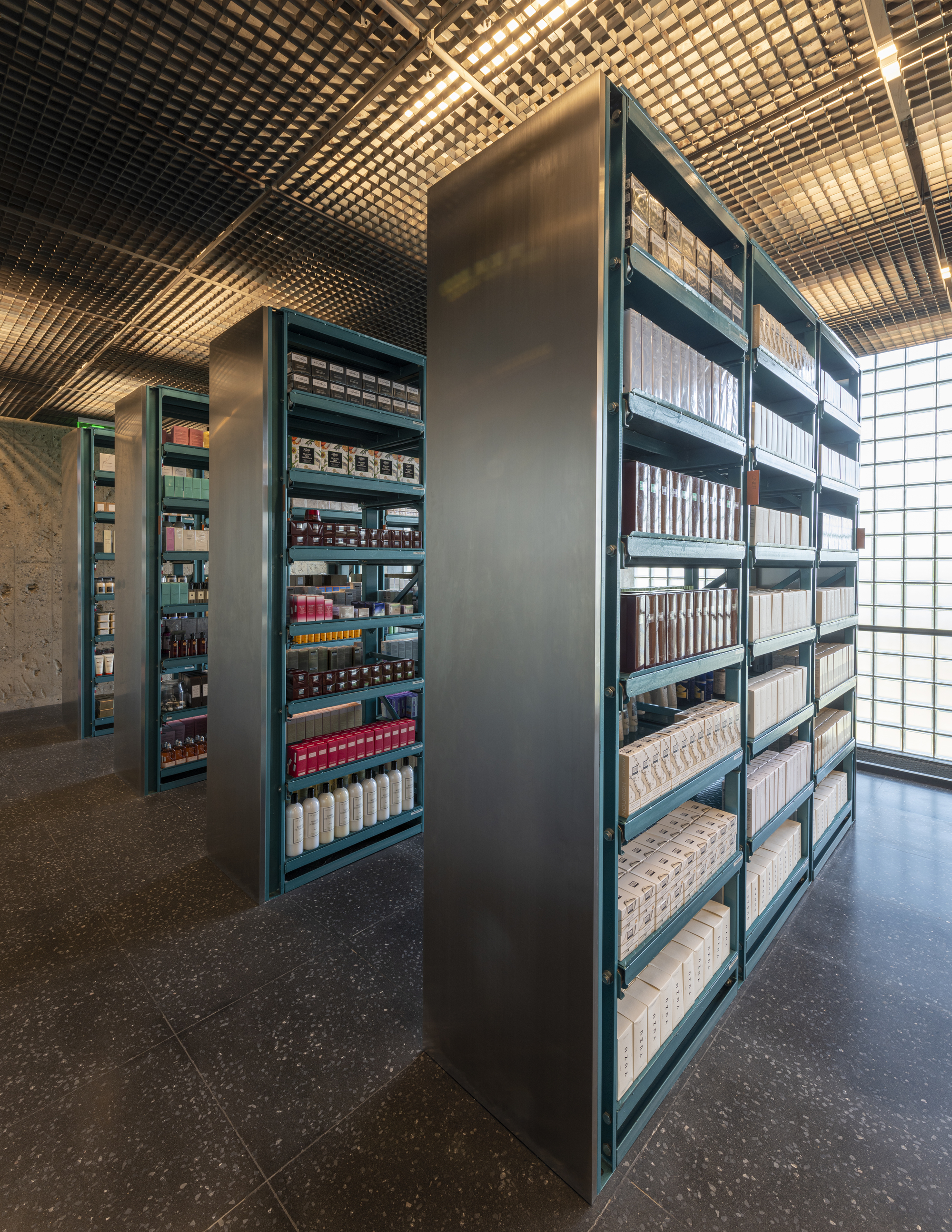 Gallery of HARMAY Beijing Flagship Store / AIM Architecture - 23