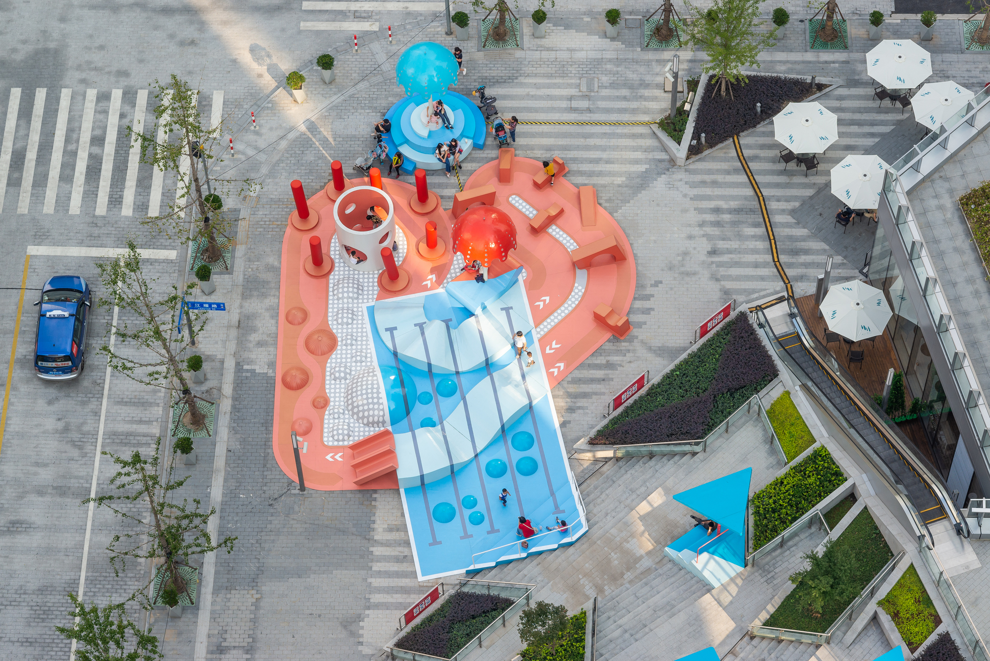 Gallery of Crystal Pool / 100 Architects - 13