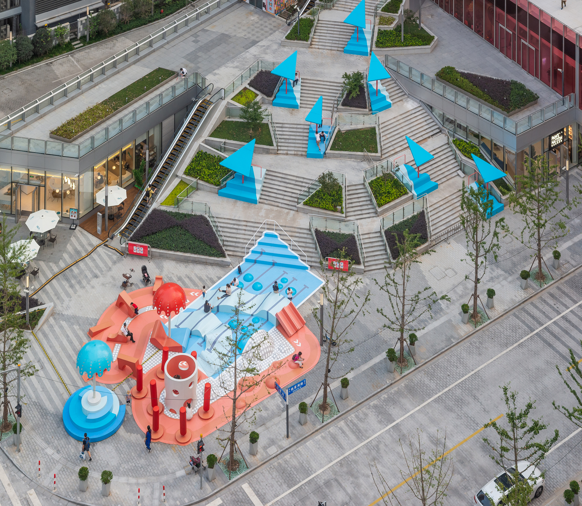 Gallery of Crystal Pool / 100 Architects - 2