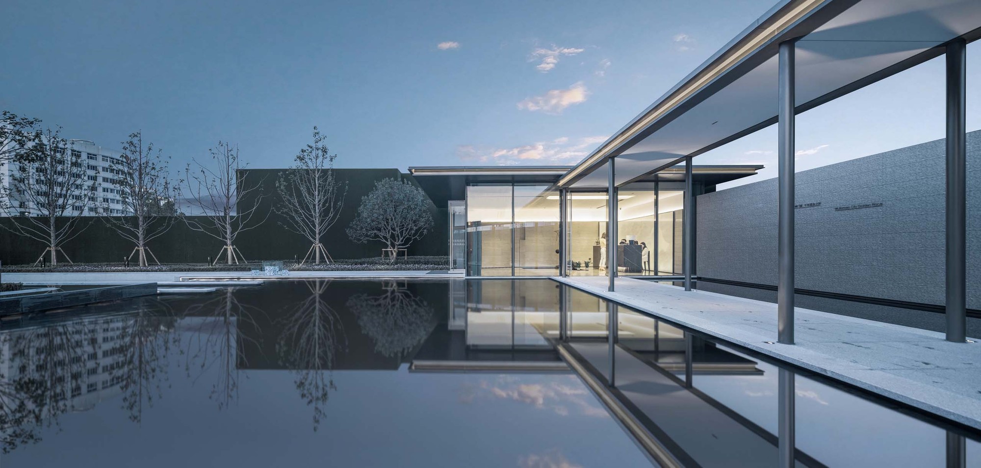 Gallery of Super Fluid Artistic Life House / gad · line+ studio - 10