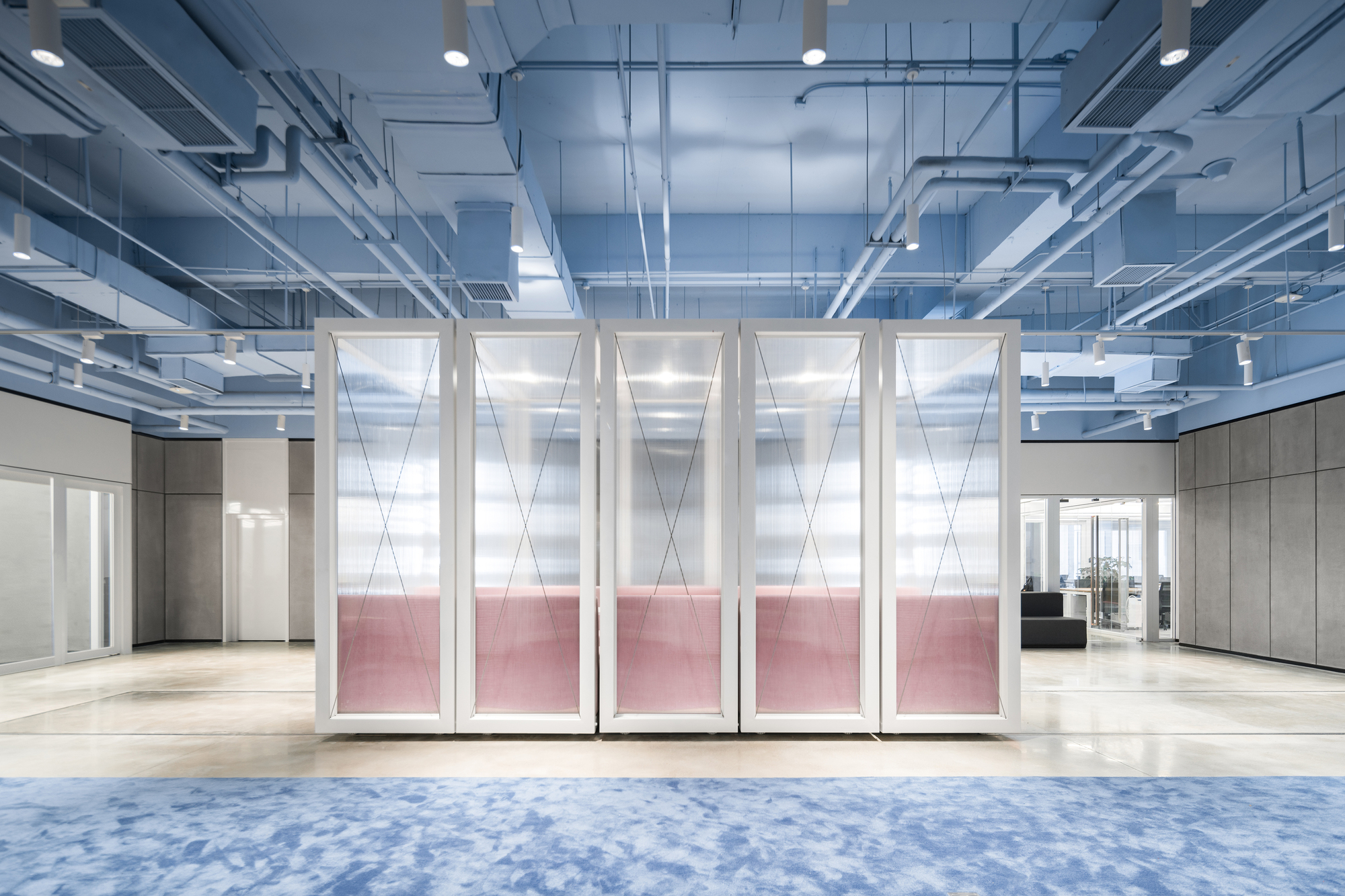 Gallery of SOHO 3Q Chengdu Office / Superimpose Architecture - 3