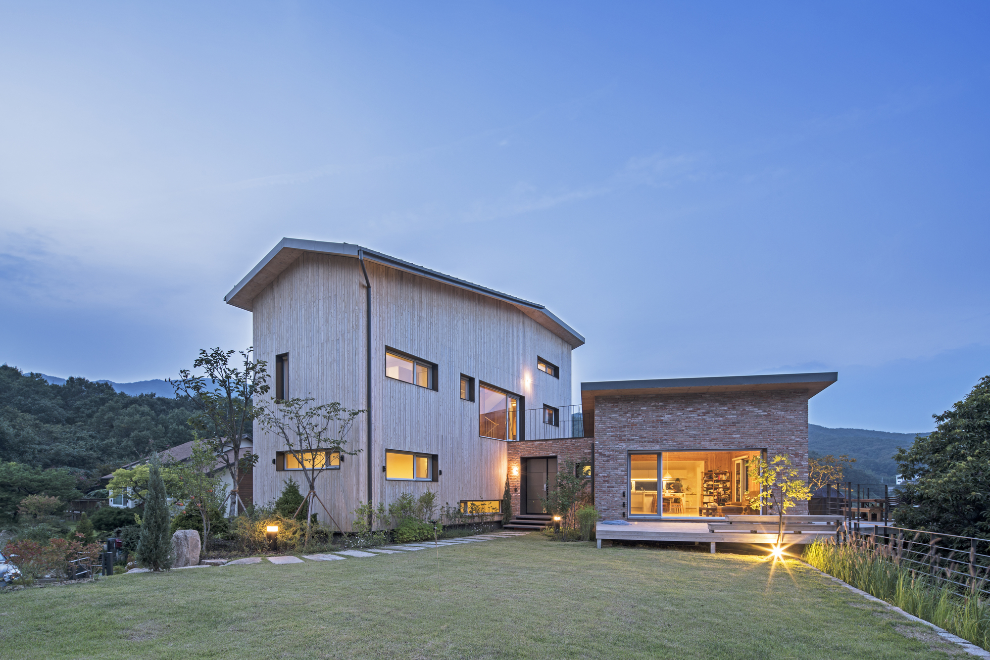 Gallery of The CLT House / KAWA DESIGN GROUP Architecture - 12