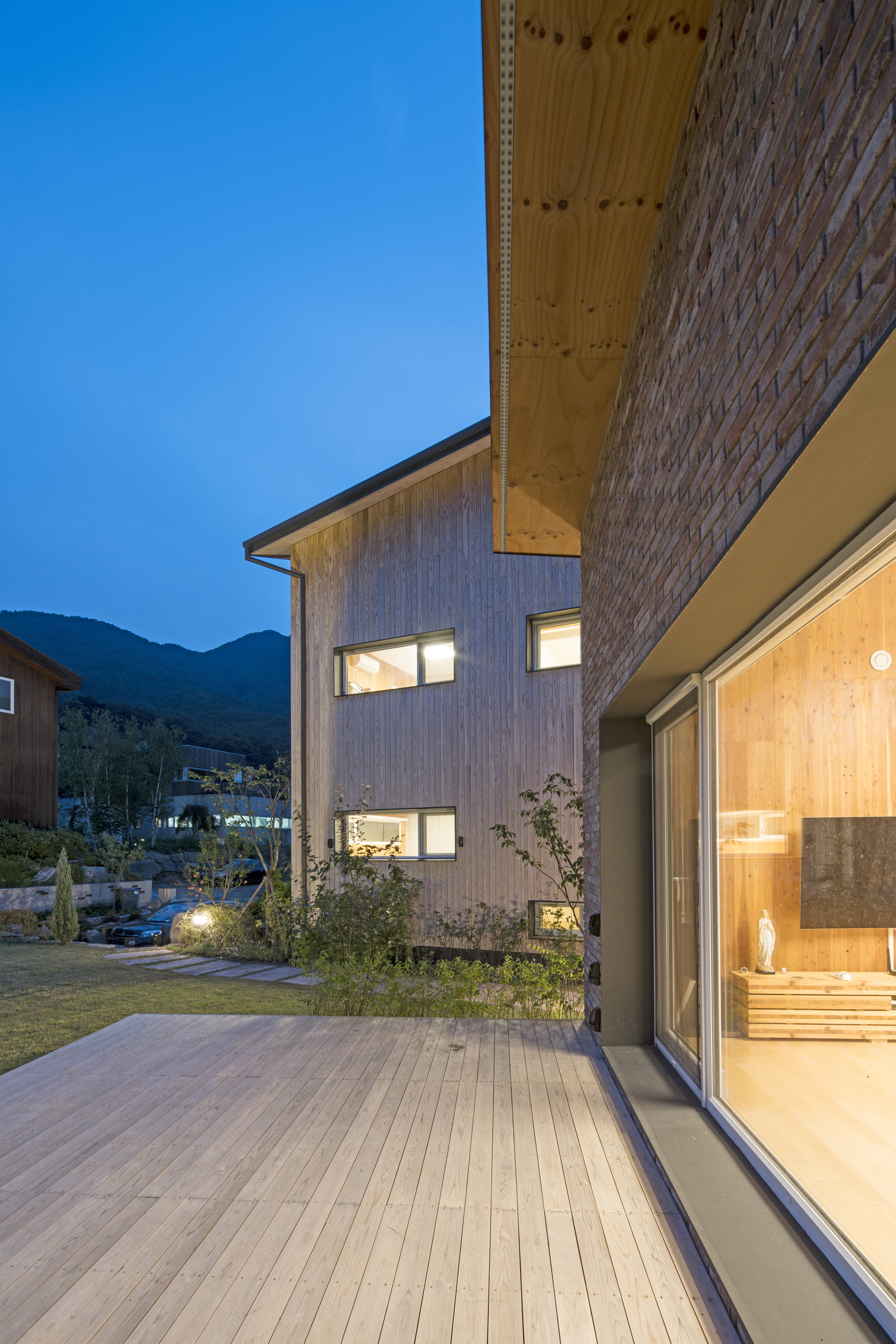 Gallery of The CLT House / KAWA DESIGN GROUP Architecture - 7