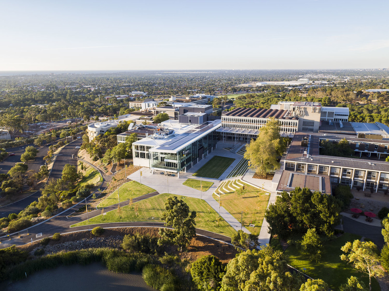 Plaza Redevelopment and Student Hub – ARCH CONTRAST LINE