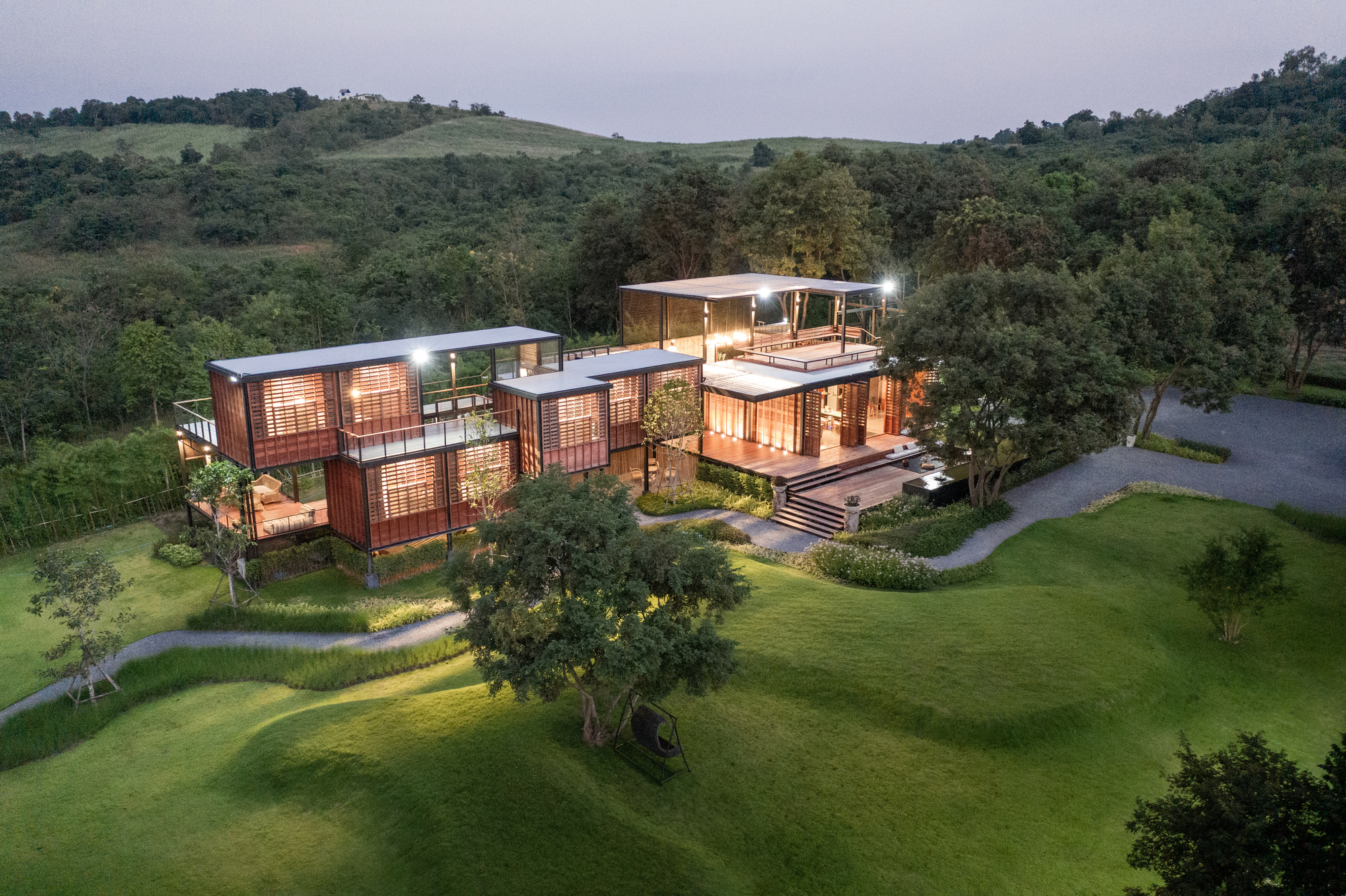 Gallery of Binary Wood House / TA-CHA Design - 7