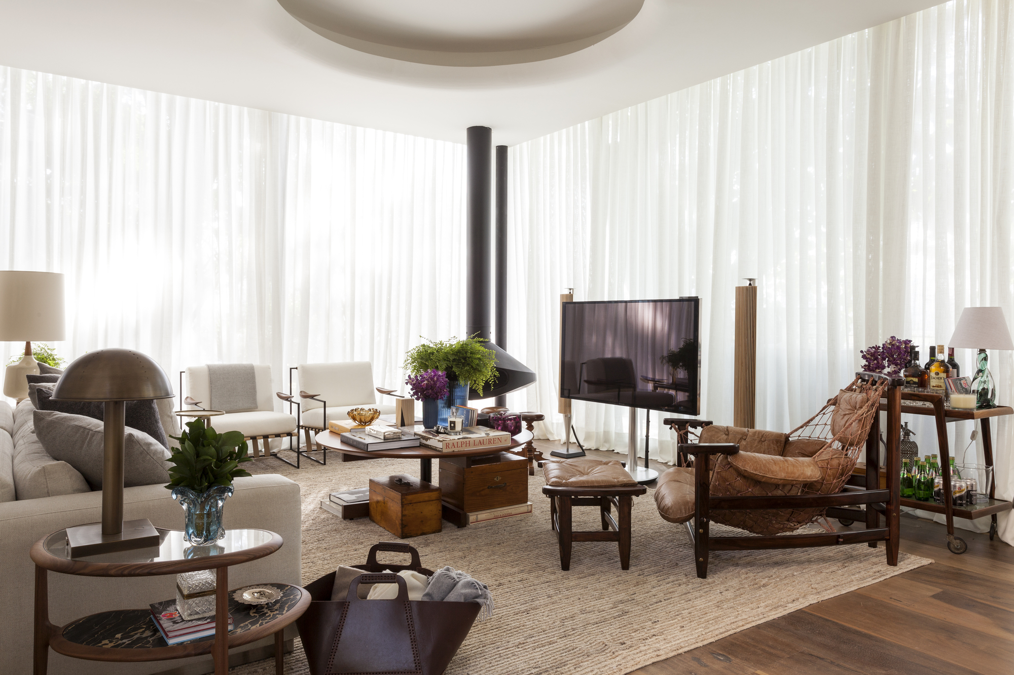 Gallery of Flamboyant House / Dado Castello Branco Arquitetura - 13