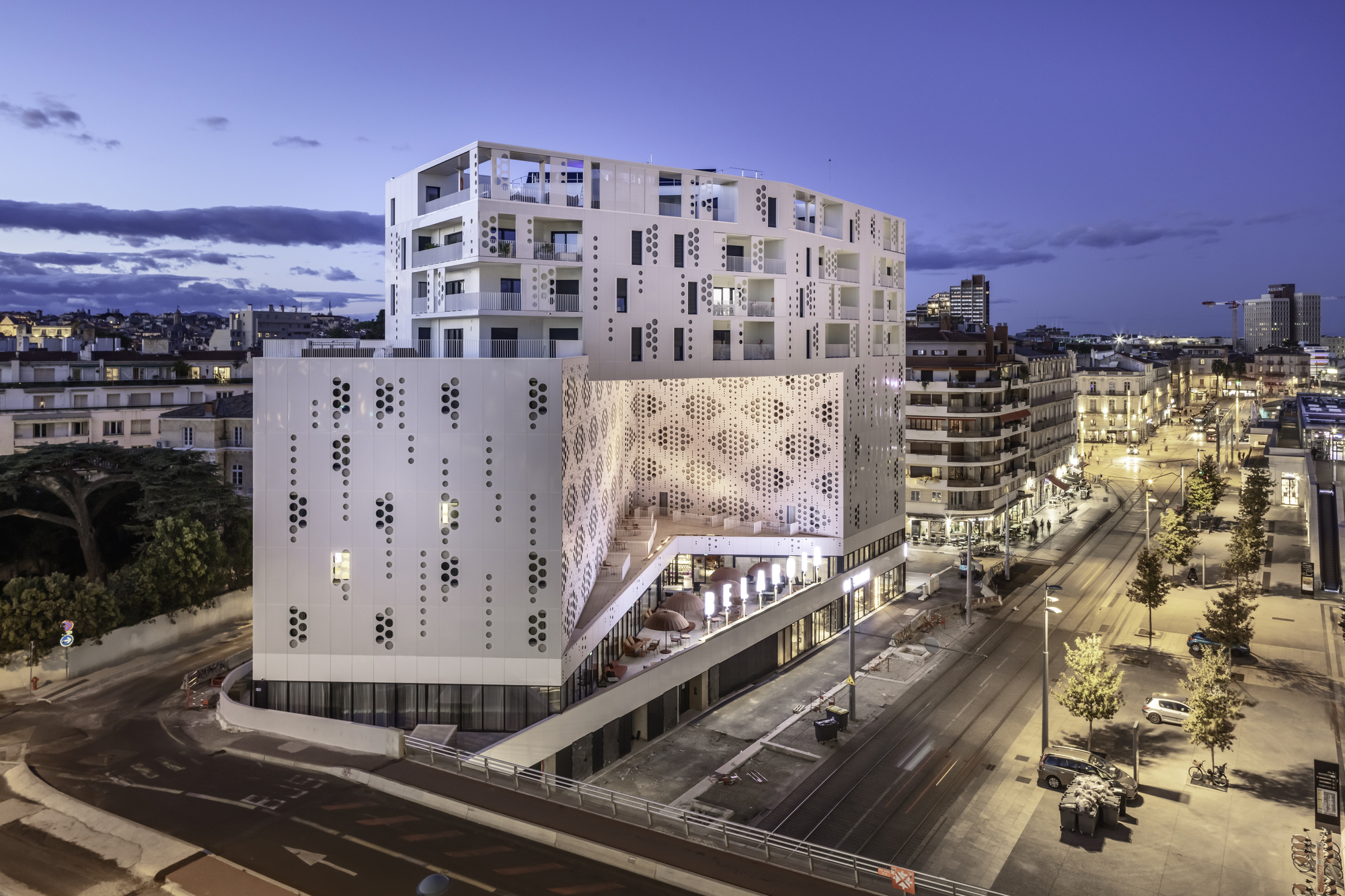 Galería de Edificio Belaroïa / Manuelle Gautrand Architecture - 8