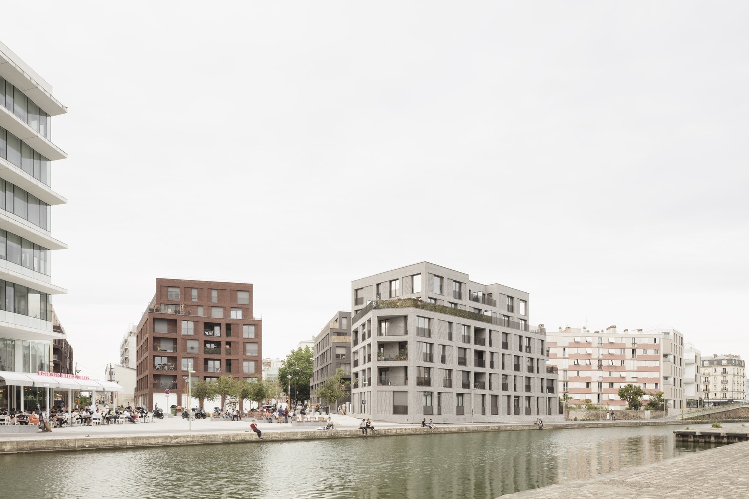 Gallery of Avenier Cornejo 88 Housing Units / Avenier Cornejo ...