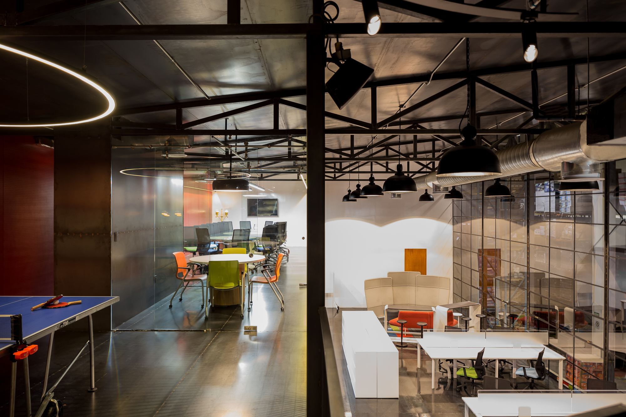 Gallery of Oficinas Gifan Internacional / taller paralelo - 3