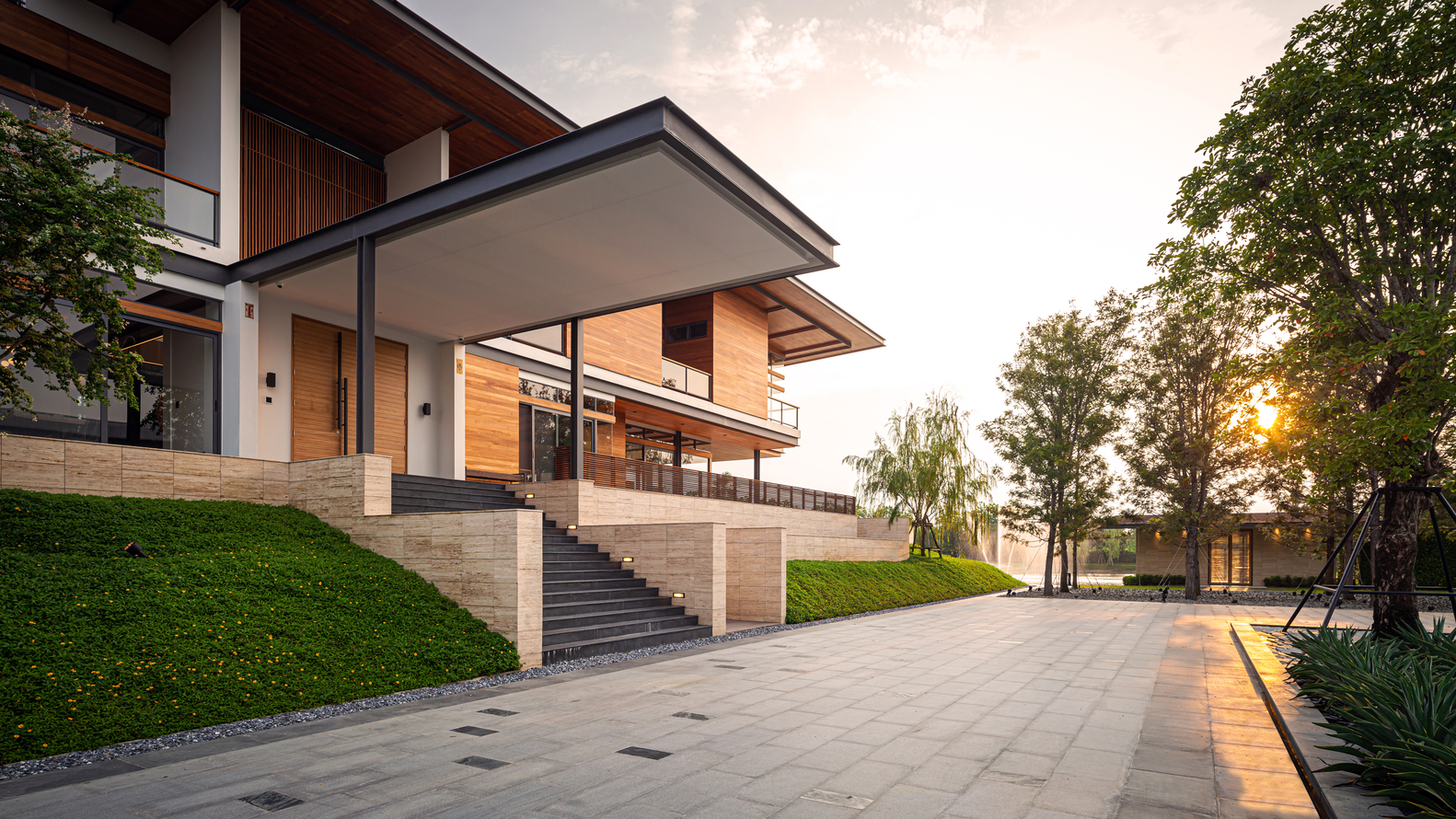 Gallery of Nakhon Chai Si House / Junsekino Architect and Design - 5