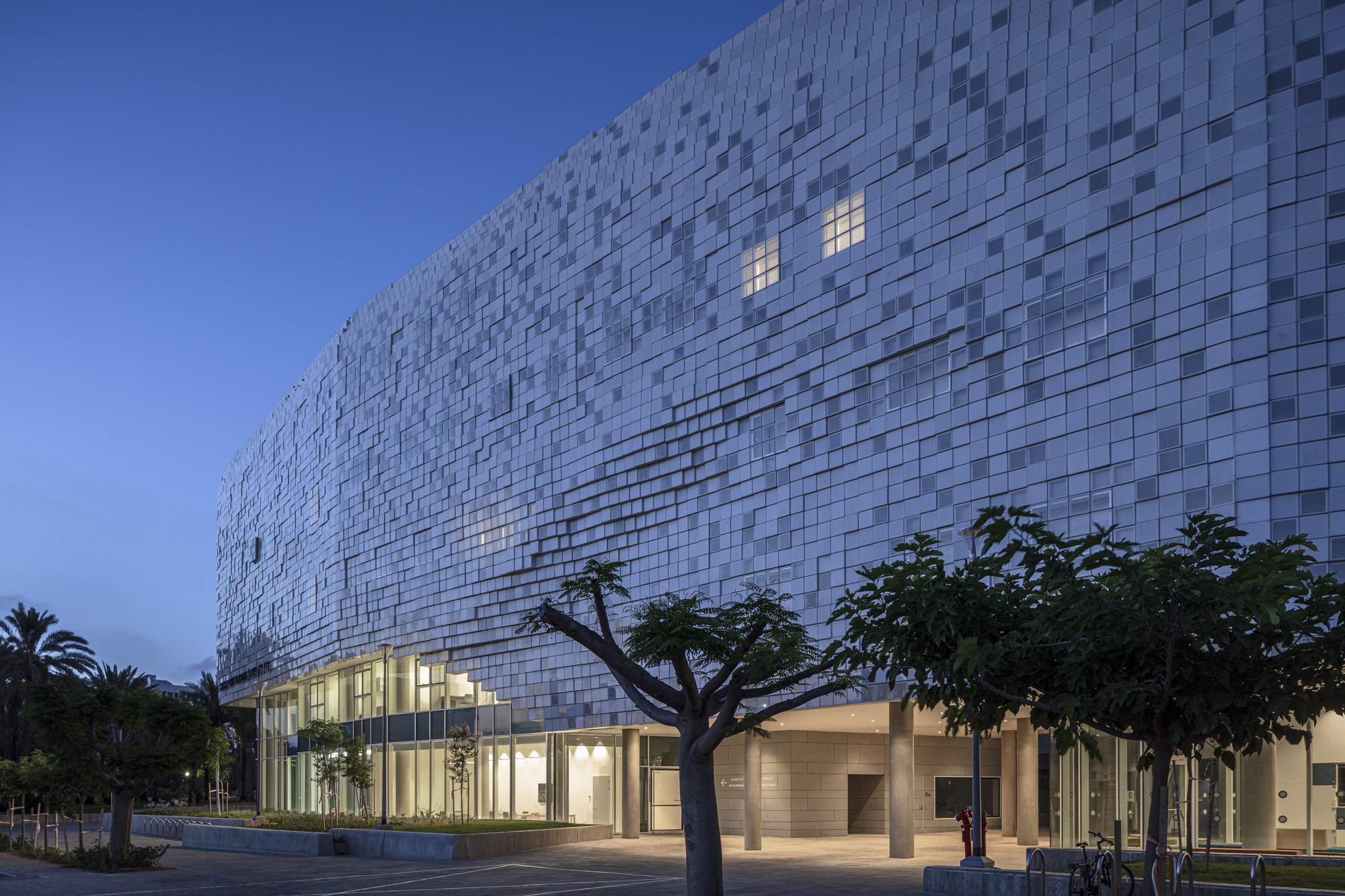 Gallery of The Check Point Building for the Faculty of Computer ...