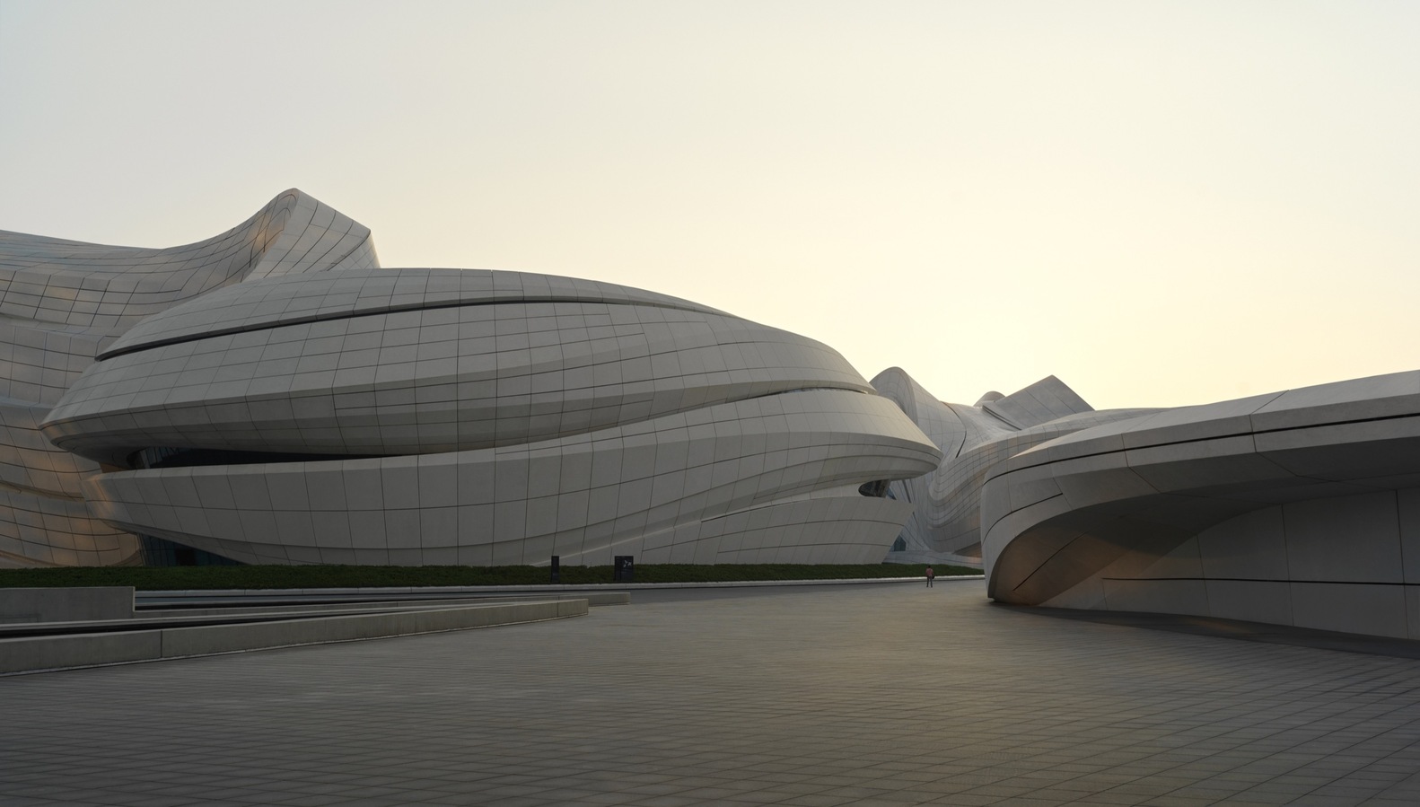 Gallery of Changsha Meixihu International Culture and Art Centre / Zaha ...