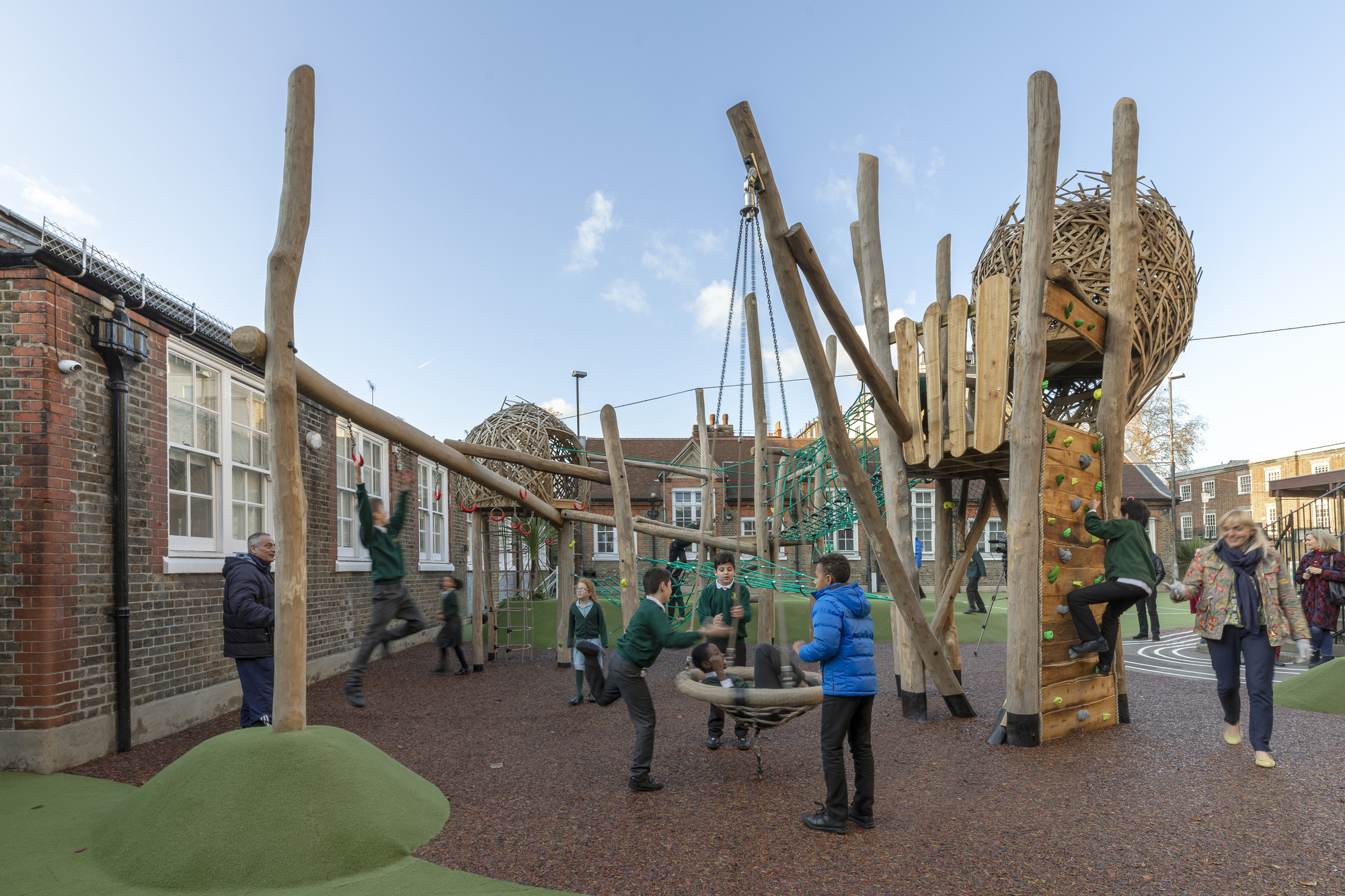 Gallery of Park Walk Primary School Playground / Foster + Partners - 2