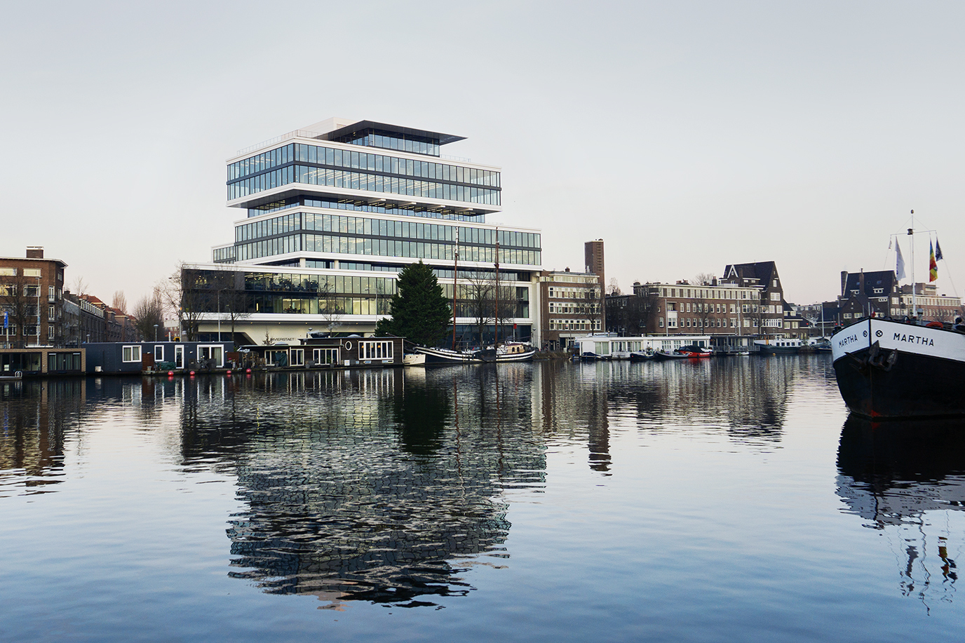 Gallery of Rivierstaete Building / MVSA Architects + BDG architecture ...
