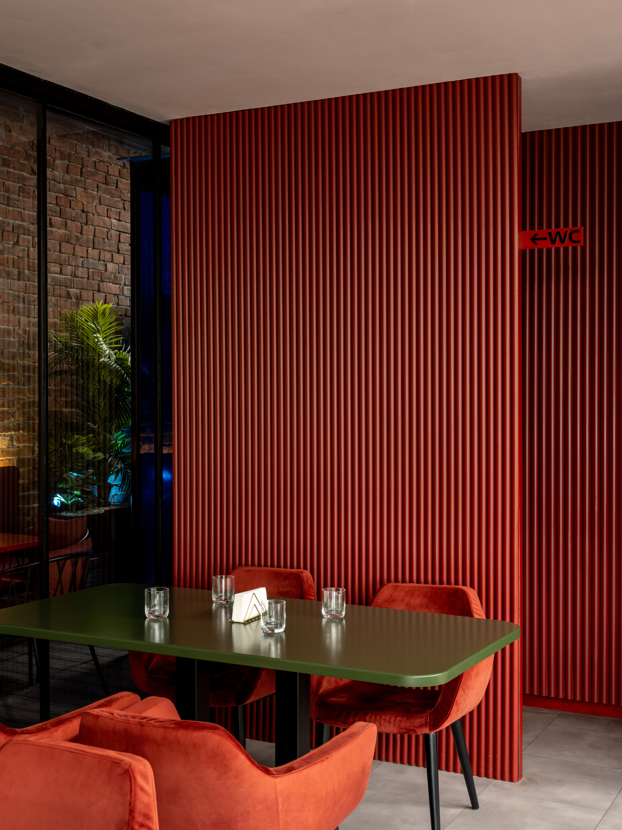 Gallery of BOSFOR Restaurant / AD Project Dorohov Architect - 17