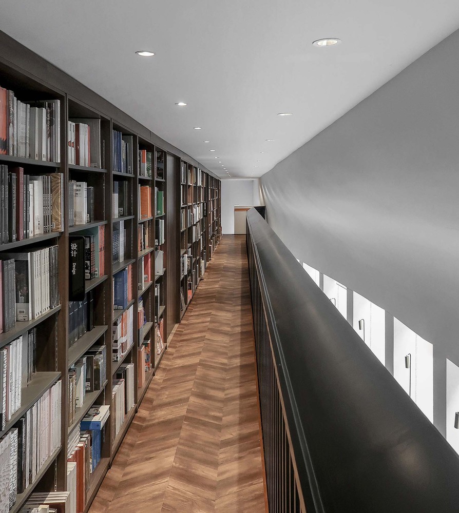 Gallery of Bookstore in 798 Art Zone / 3andwich Design / He Wei Studio - 19